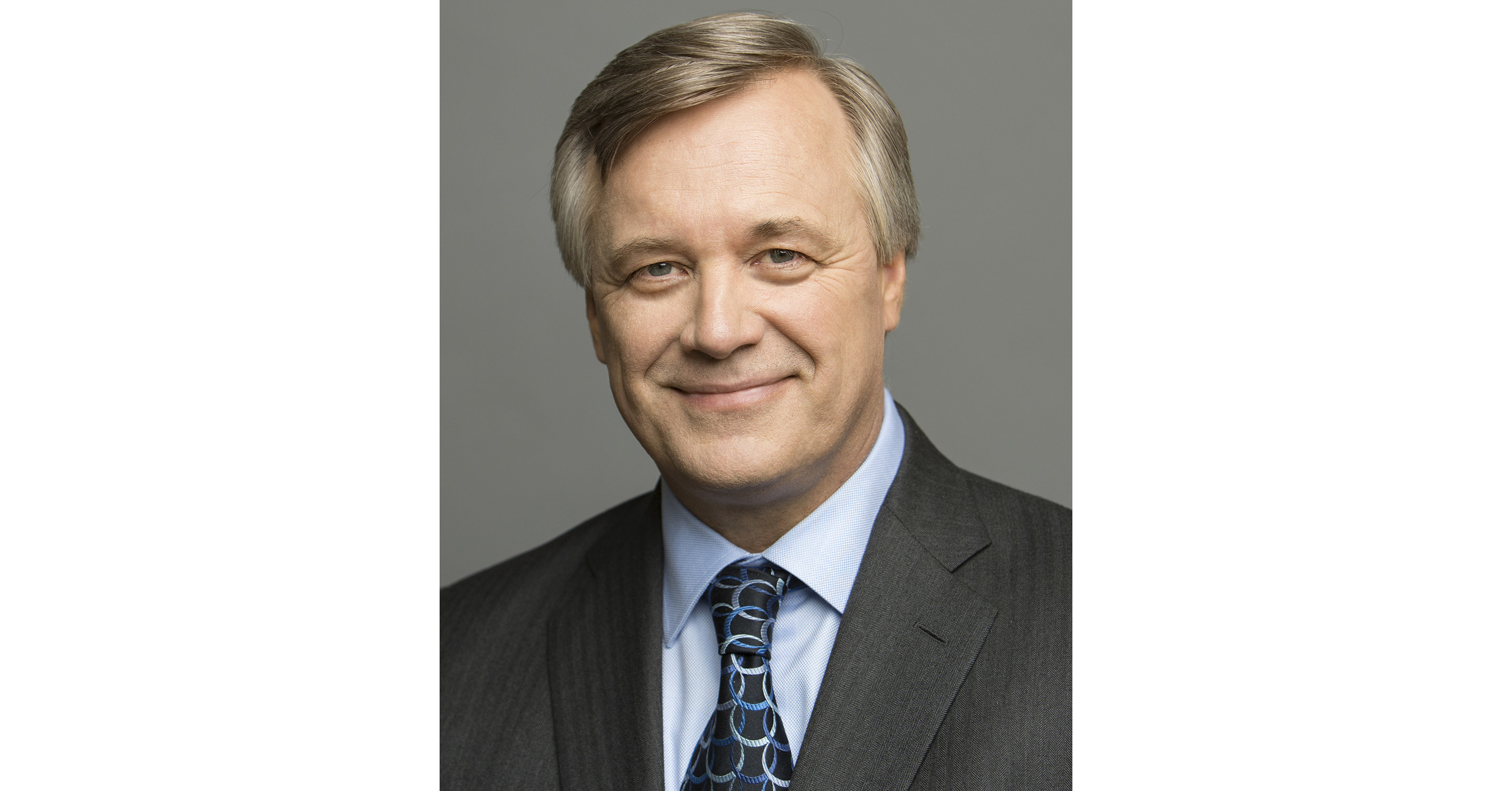 Columbia Banking System Announces CEO Hadley Robbins to retire, current ...