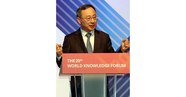KT Chairman Touts 5G as 'Key to Human Prosperity' at WKF 2019