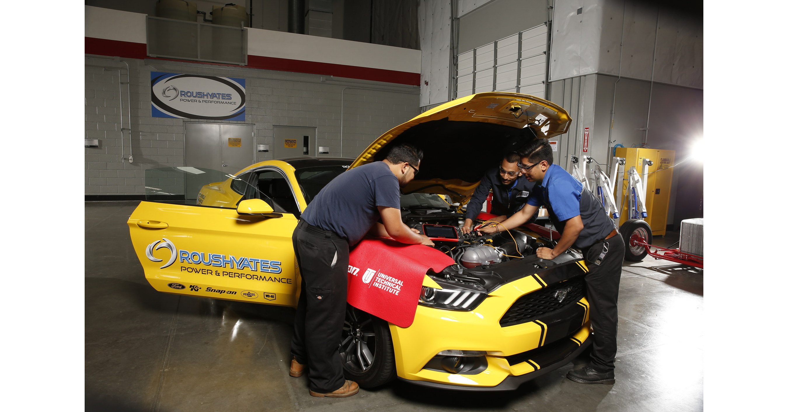 NASCAR Technical Institute Students Get Their Hands on the Hottest ...