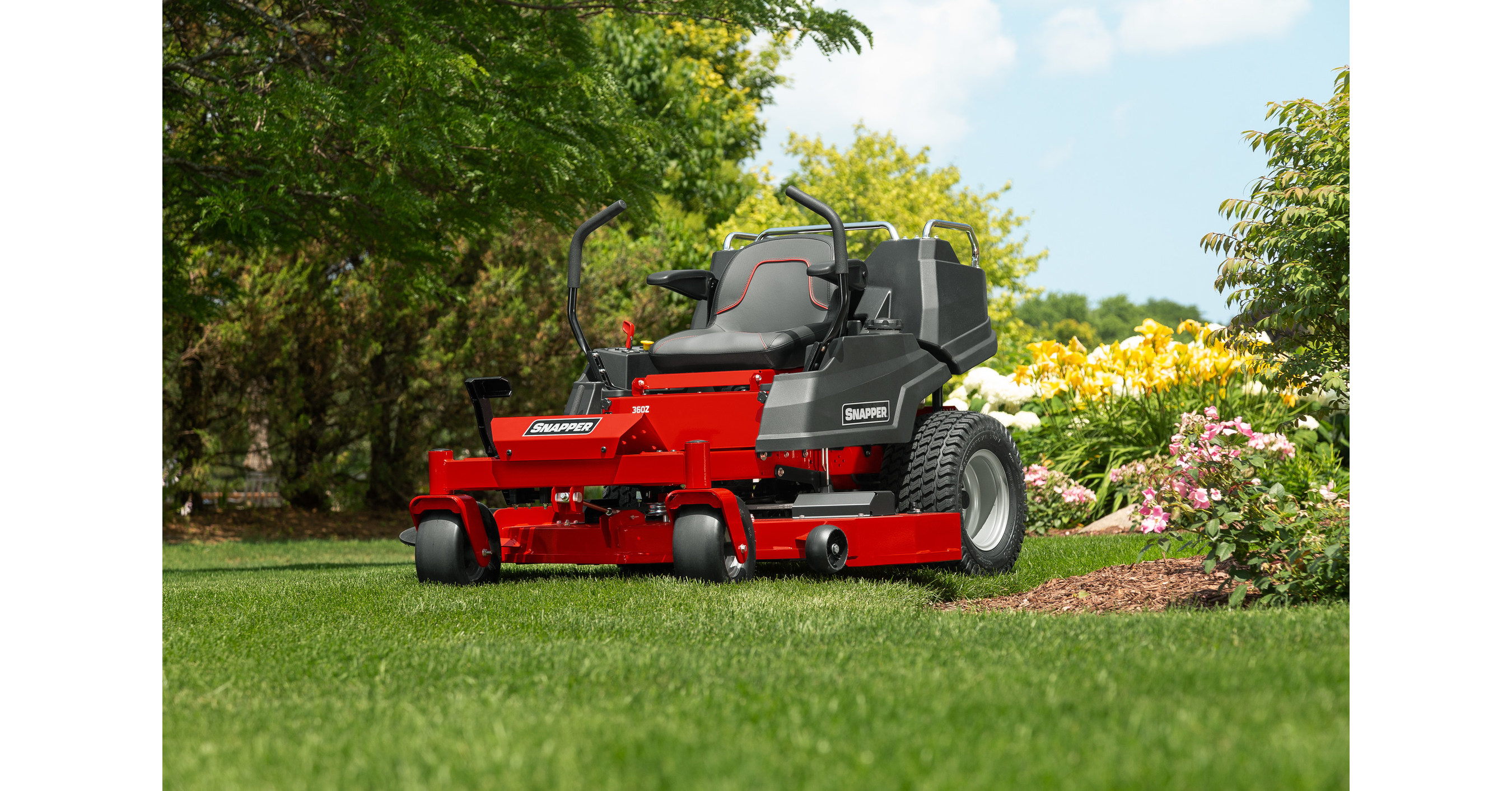 Snapper® Adds Ergonomic Features To SPX Tractor And 360Z Zero Turn Mower