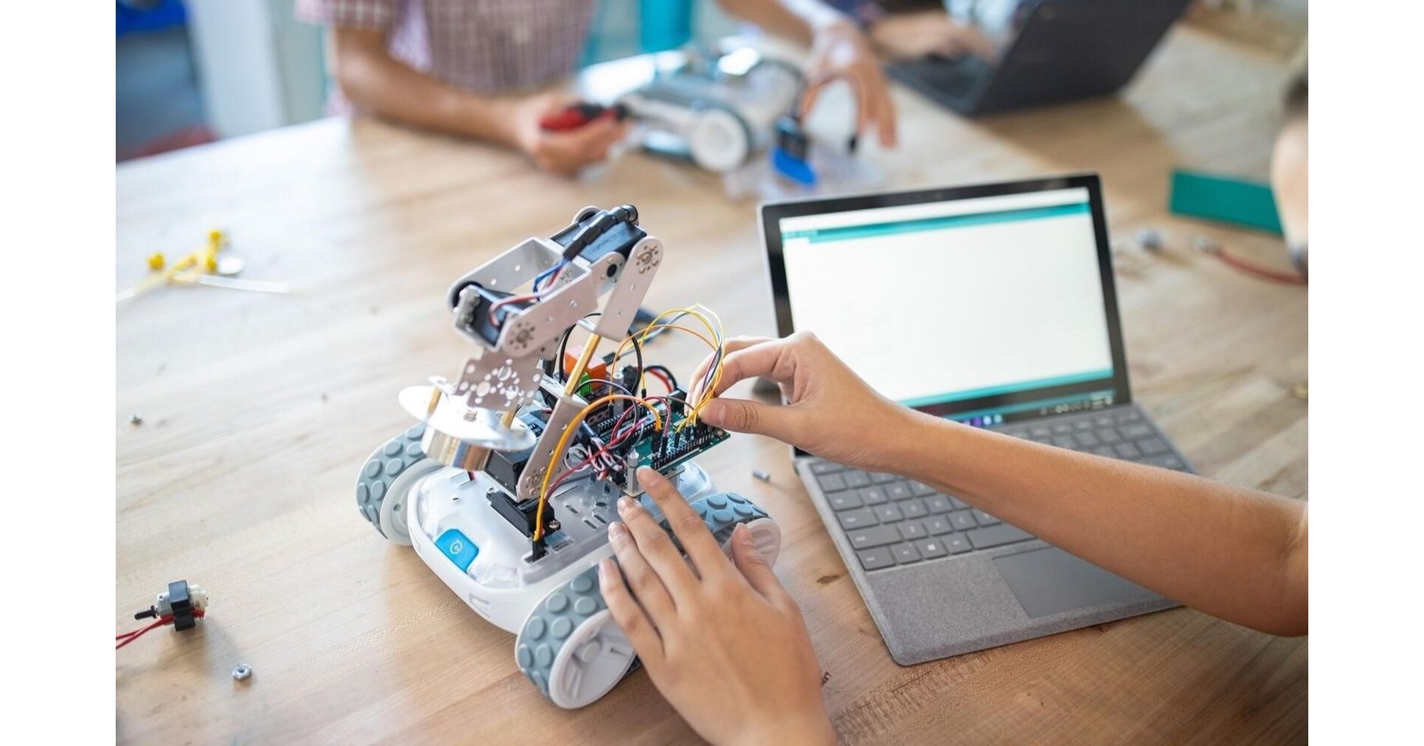 Sphero RVR™ Now Available Worldwide After Raising More Than $1M on ...