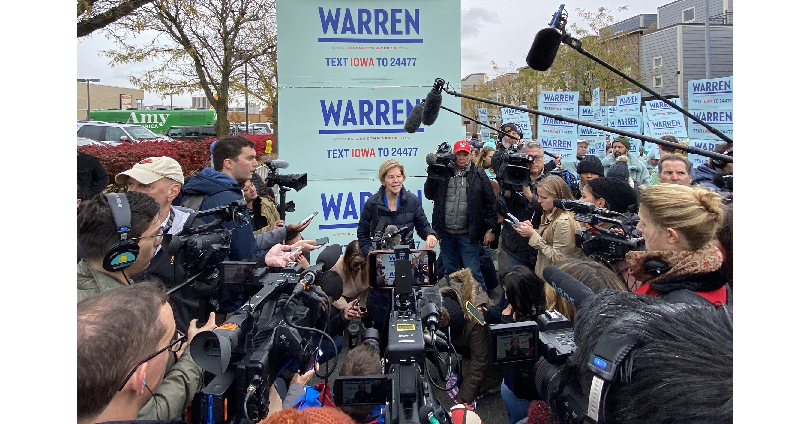 Michael E. Arth Ends Presidential Run, Endorses Elizabeth Warren