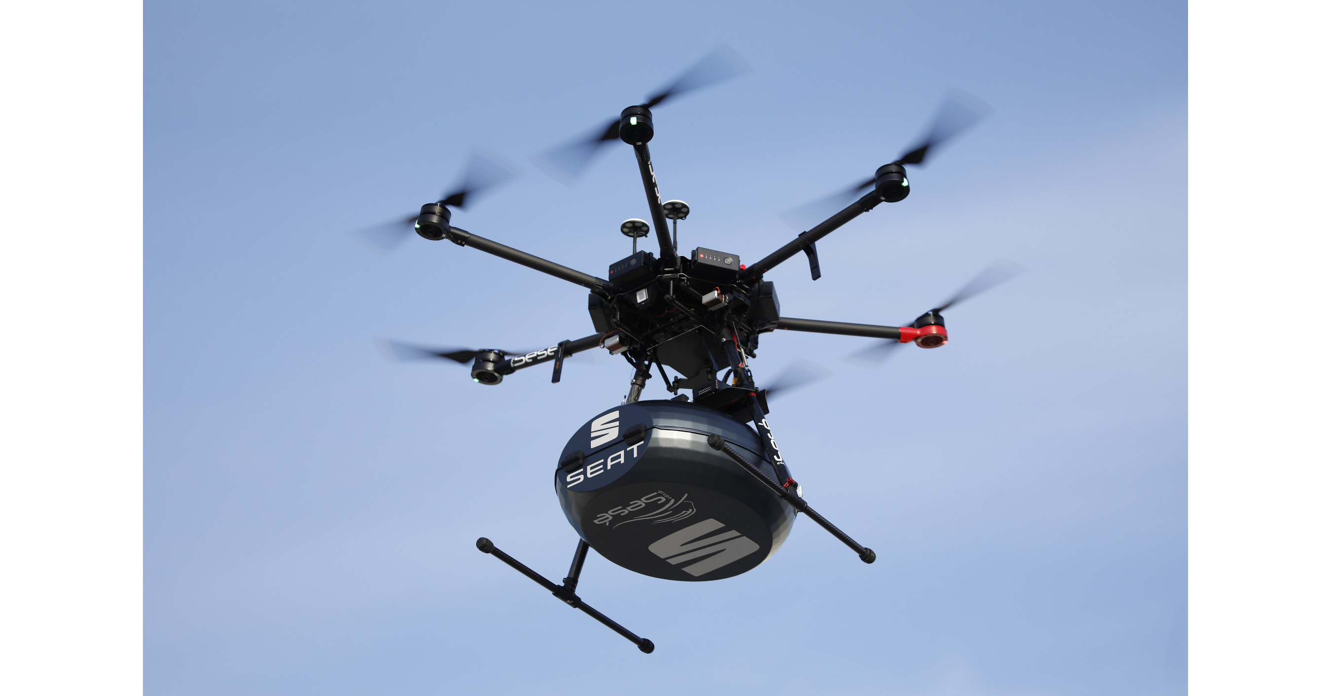 Drones: le volant venu du ciel, par SEAT
