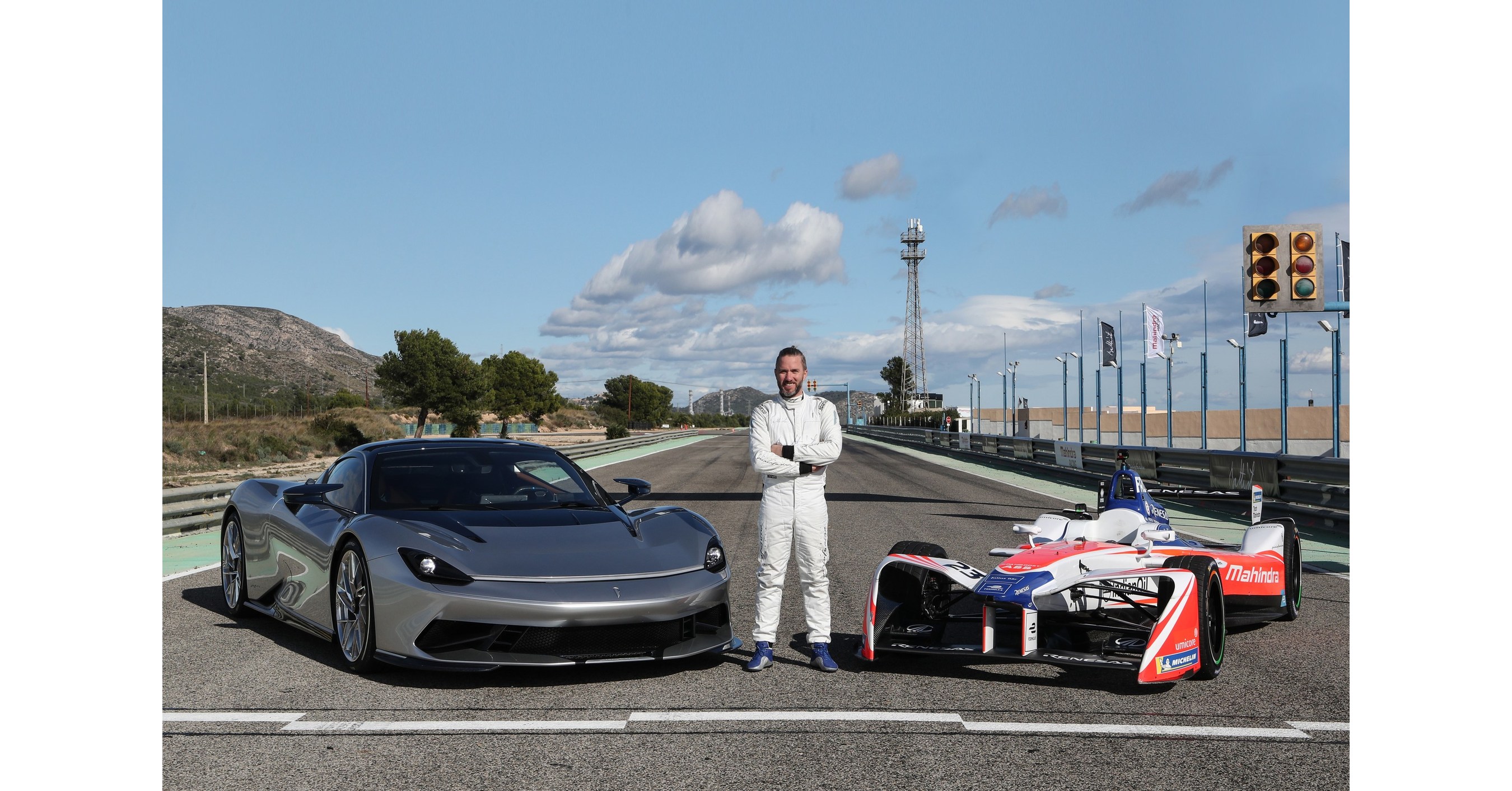 Hyperdrive: The Formula E Driving Experience for Battista Clients Ahead ...