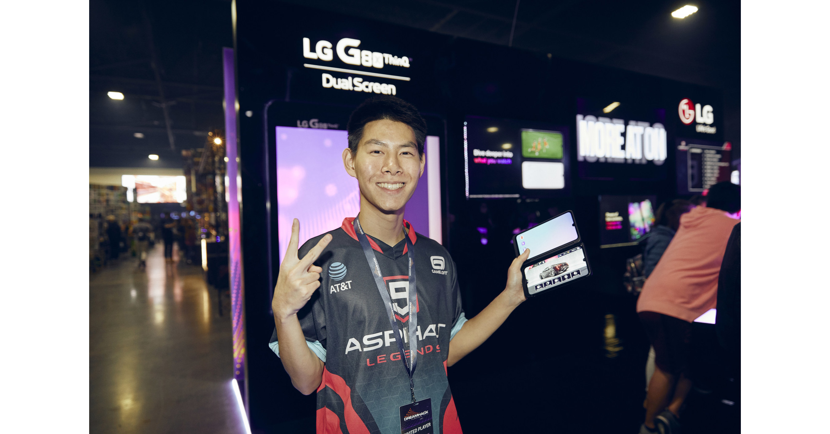 Mobile Gaming Takes Center Stage with LG and ESL