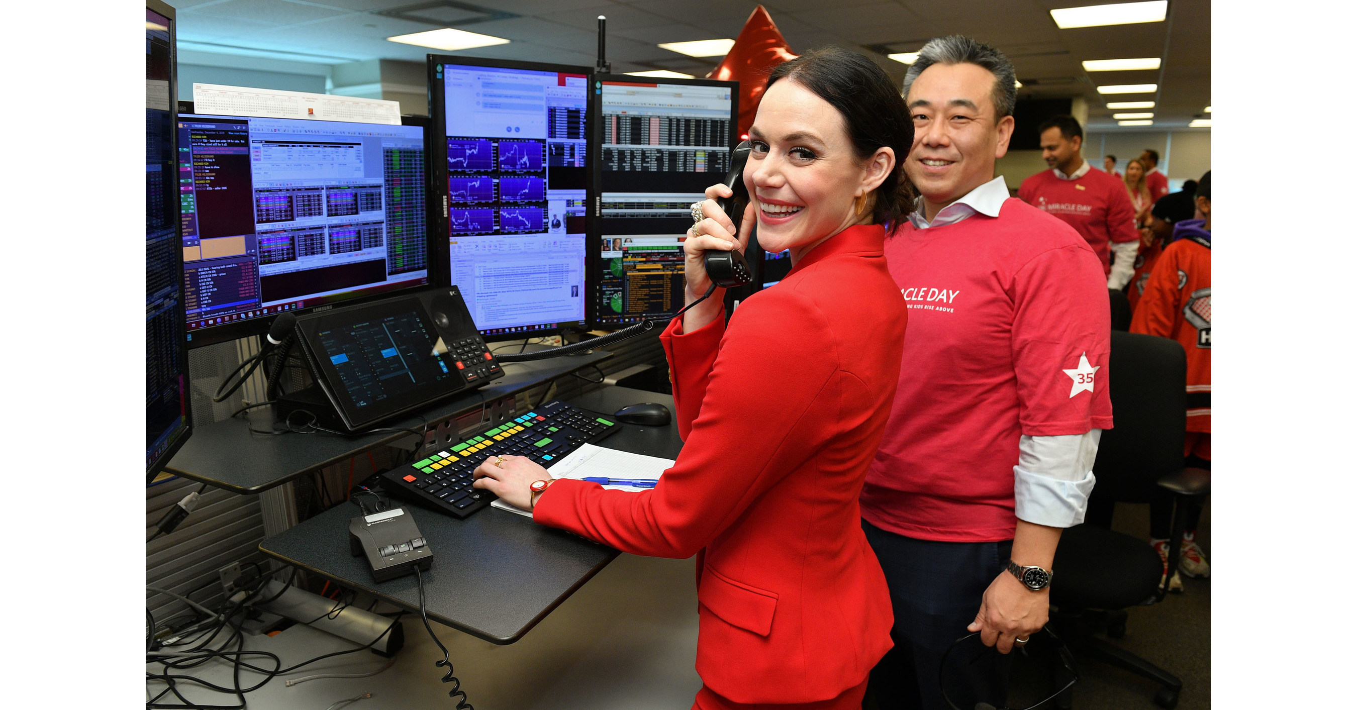 Giant Thank You Card Unveiled at Toronto Headquarters to Celebrate 35th ...