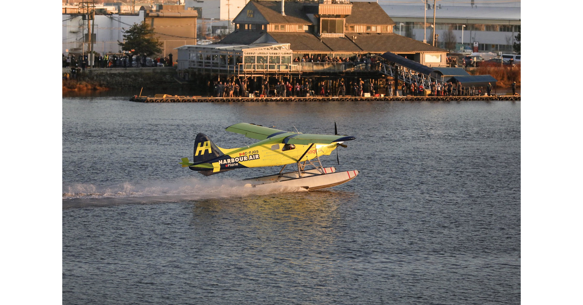 Harbour Air and magniX Announce Successful Flight of World's First ...