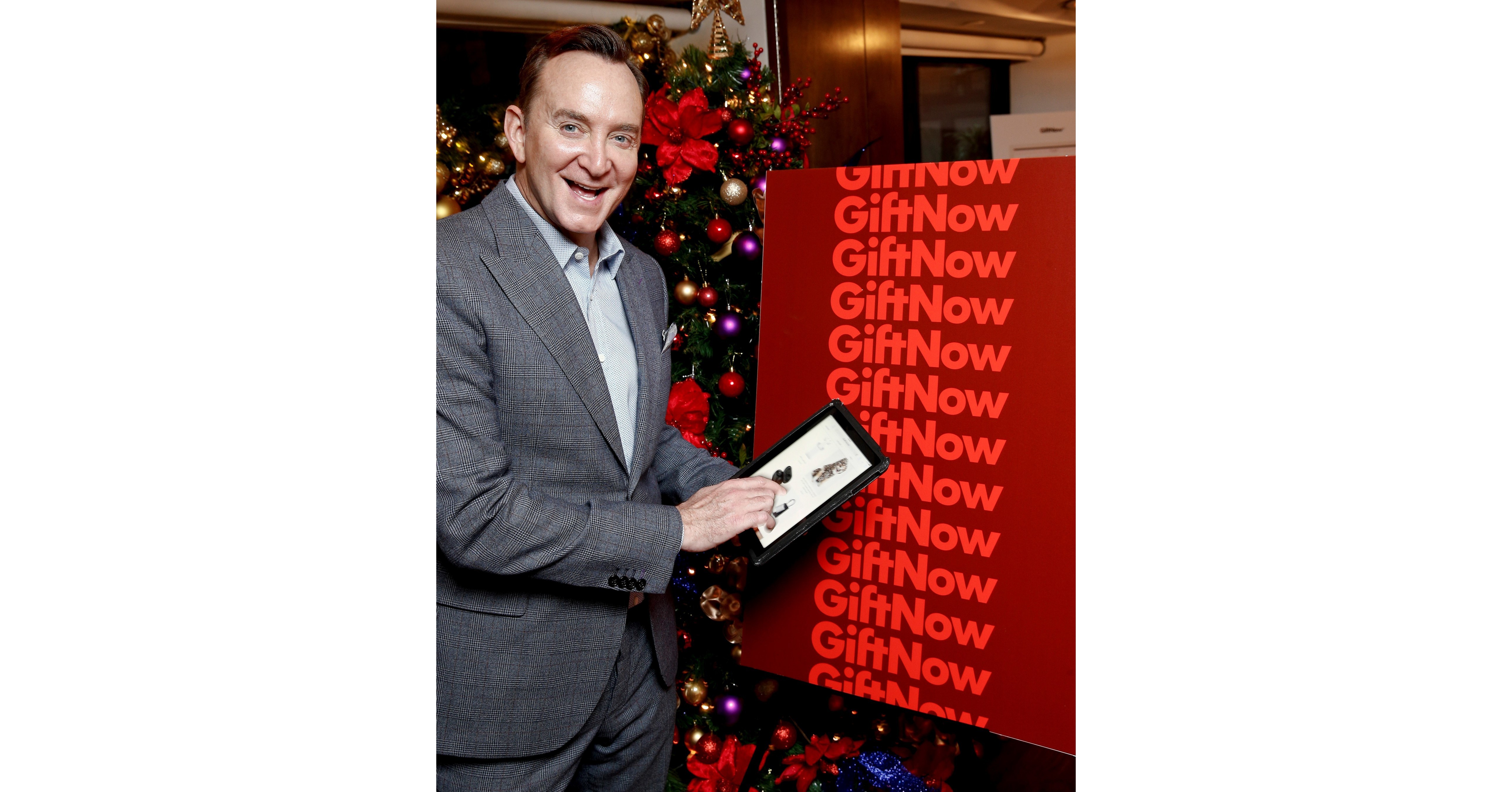 Clinton Kelly Debuts GiftNow for All Holiday Gifting Needs