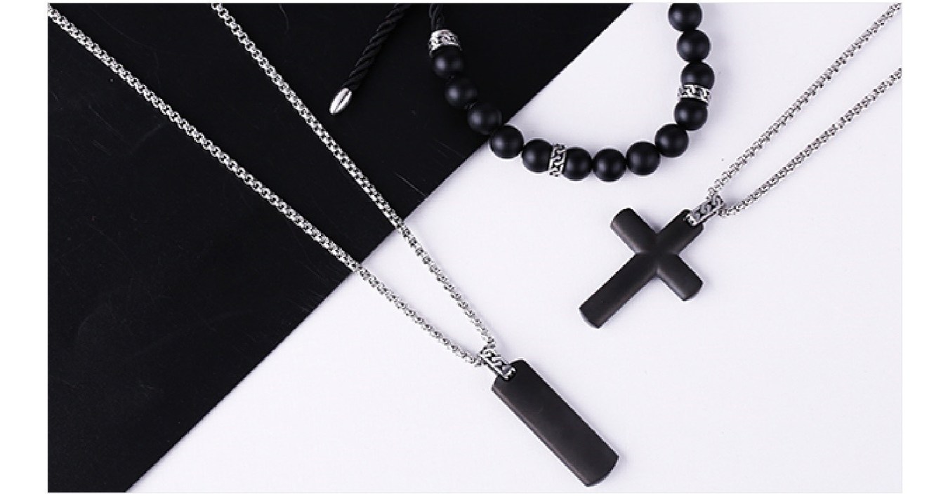 Men's bling takes spotlight at SEASONS | Spring 2020