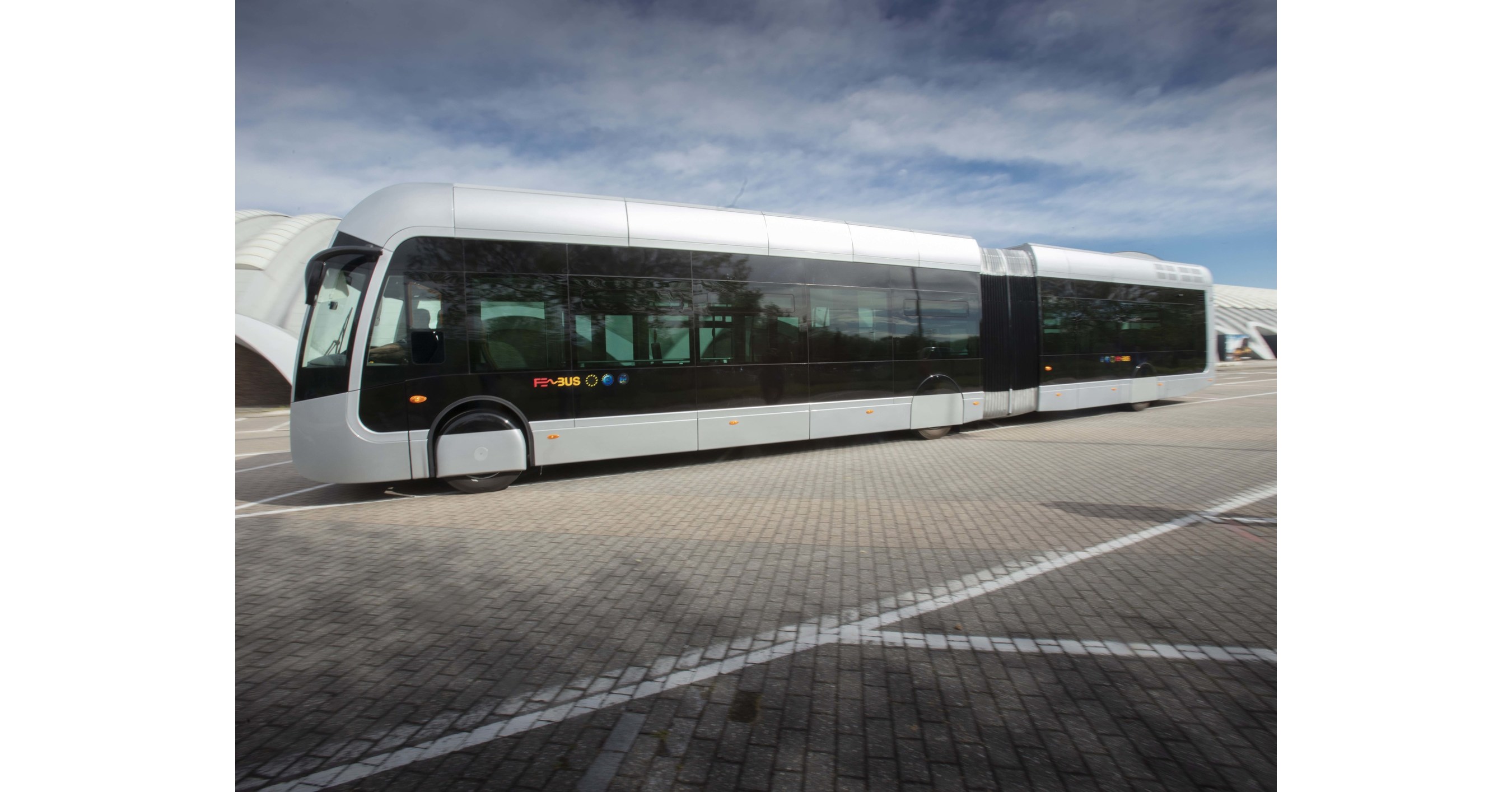 Ballard-Powered Fuel Cell Tram-Buses From Van Hool Now in Revenue ...