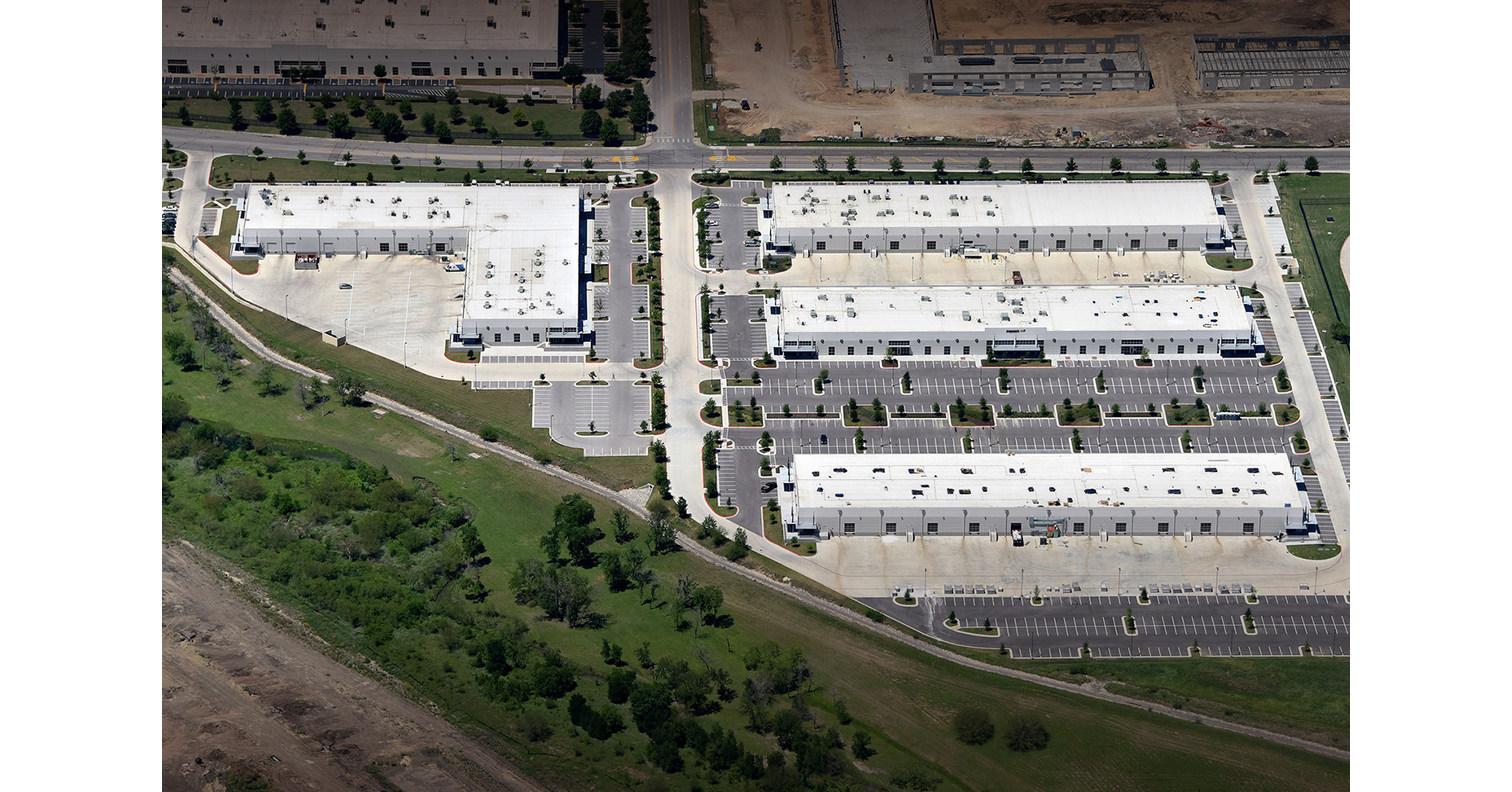 Mohr Capital Acquires MetCenter, A 404,800-Square-Foot Office And ...