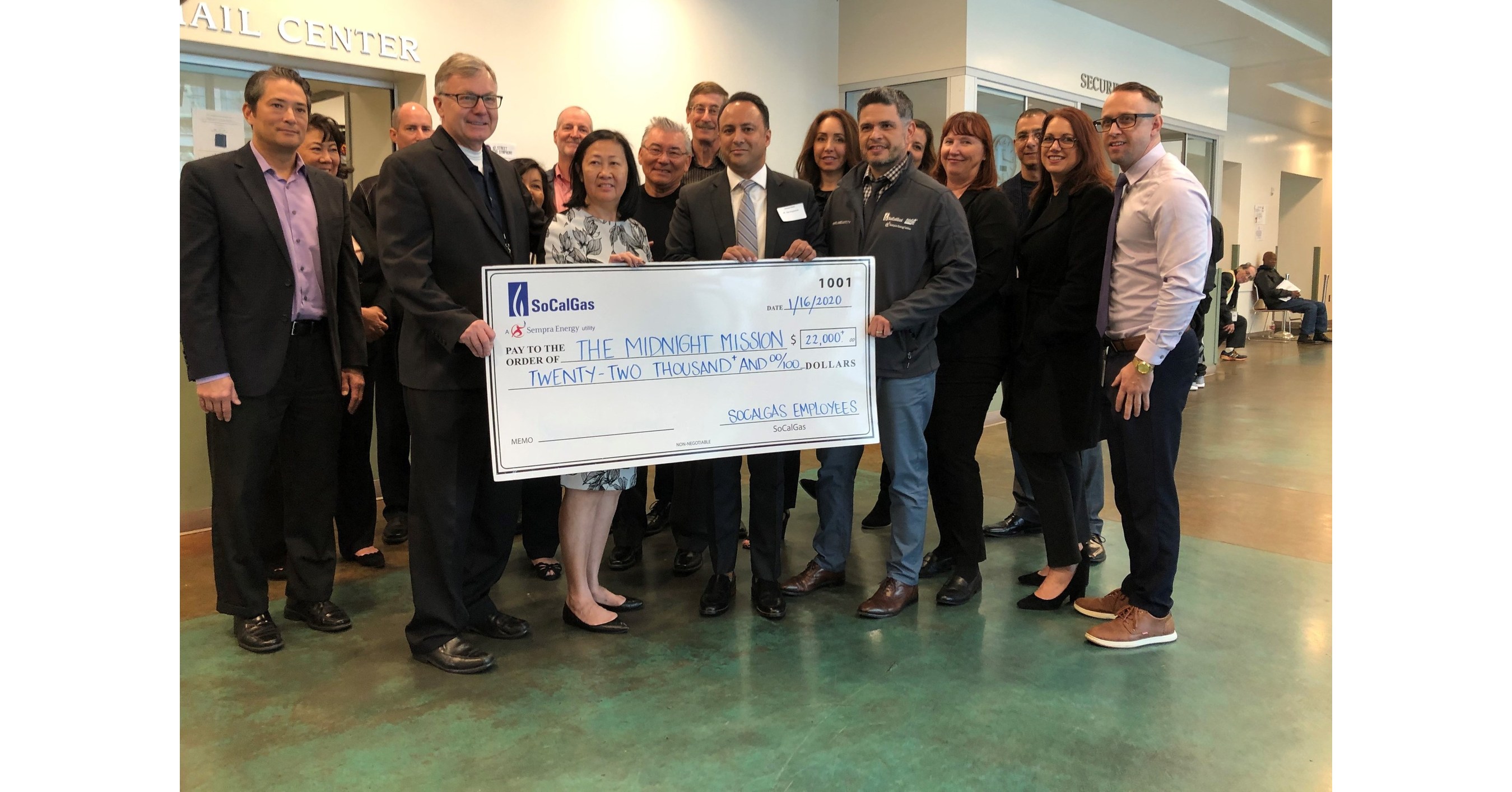 SoCalGas Employees Give $23,000 Grant to Los Angeles Homeless Shelter ...