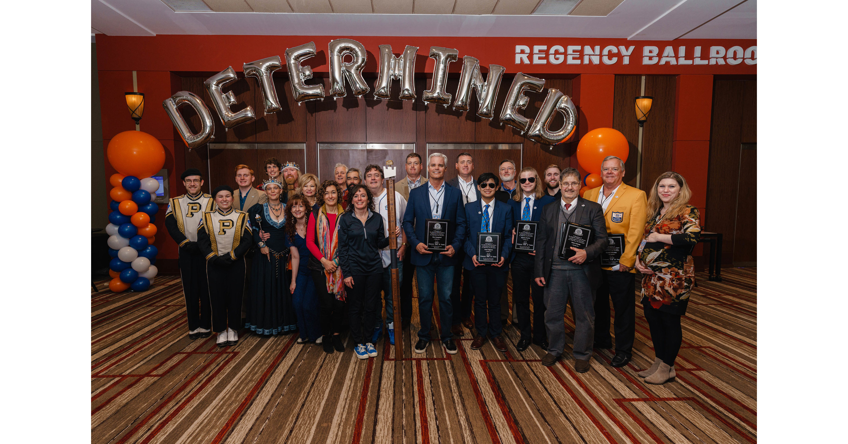 White Castle Inducts 13 of Its Most Loyal Fans Into the Cravers Hall of ...