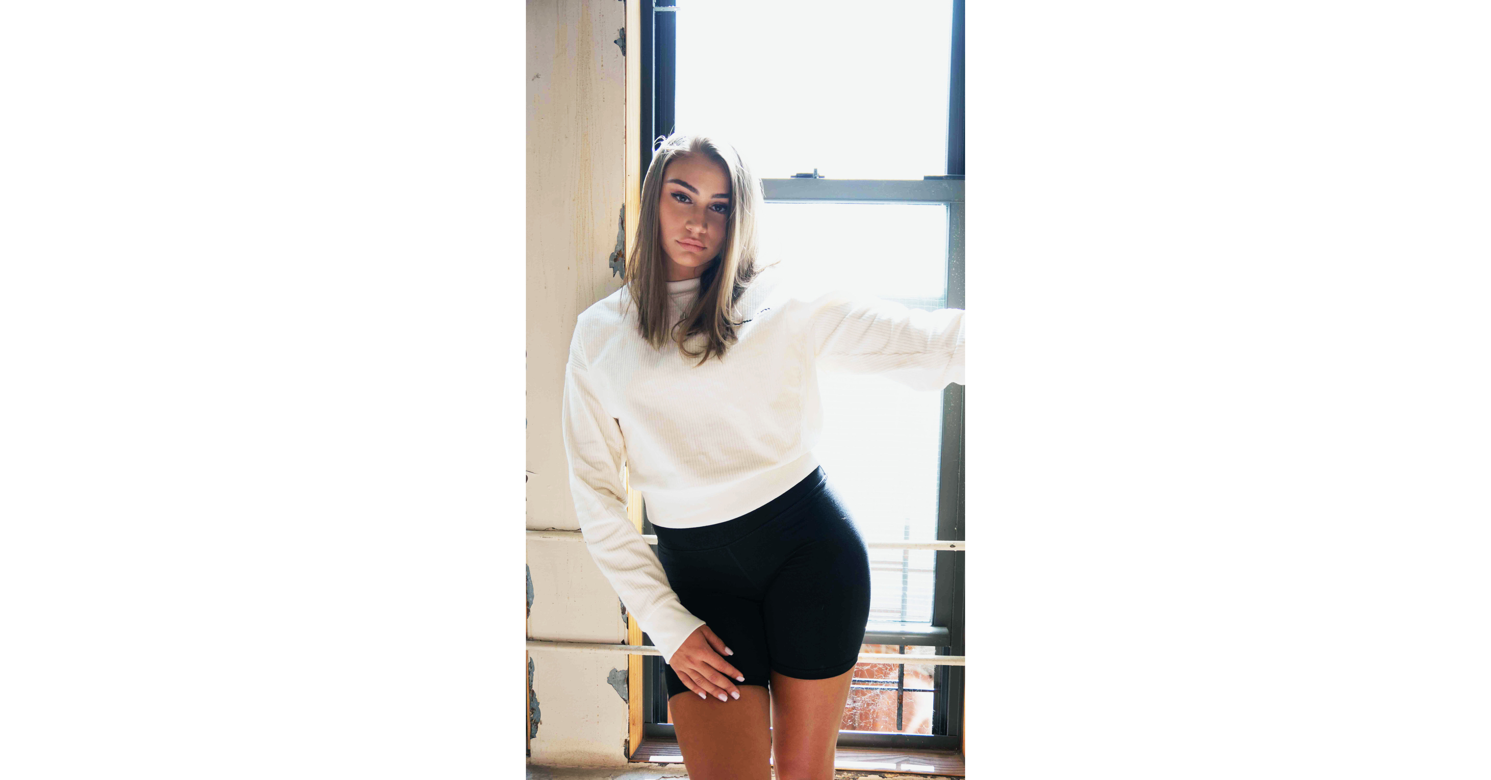 Singer-Songwriter Jaclyn Manfredi Goes from Not Speaking To Singing Career