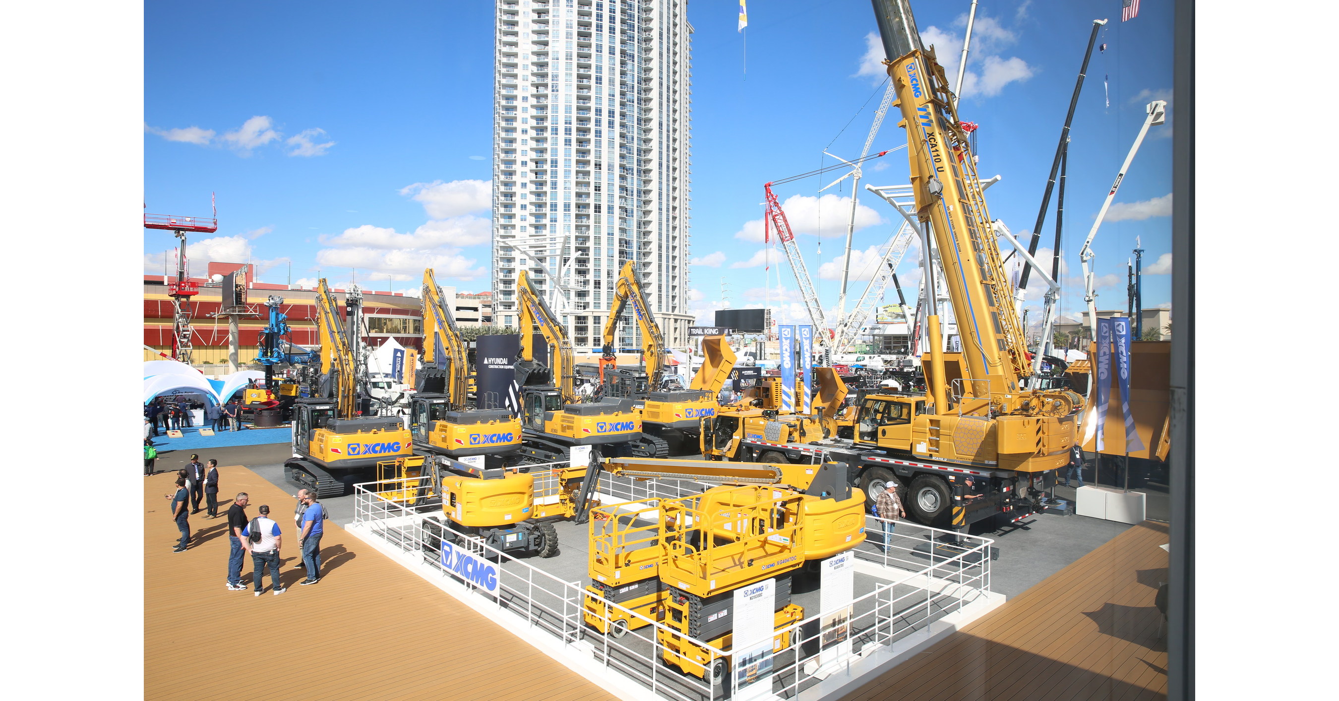 La mega exposición de XCMG brilla en la CONEEXPO-CON/AGG 2020 y se ...