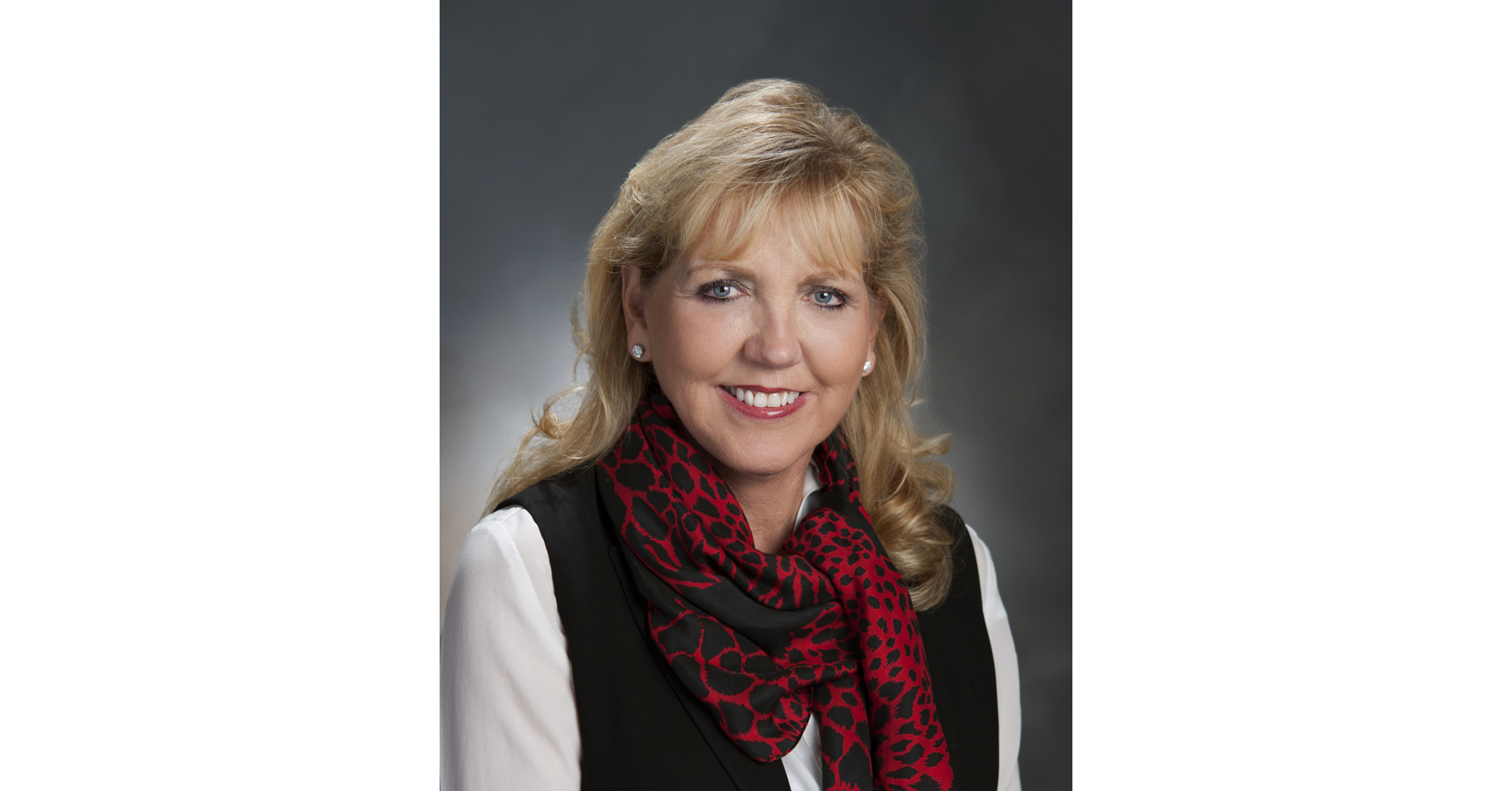 Pinnacle Bank Appoints Cynthia Lazares to Board of Directors