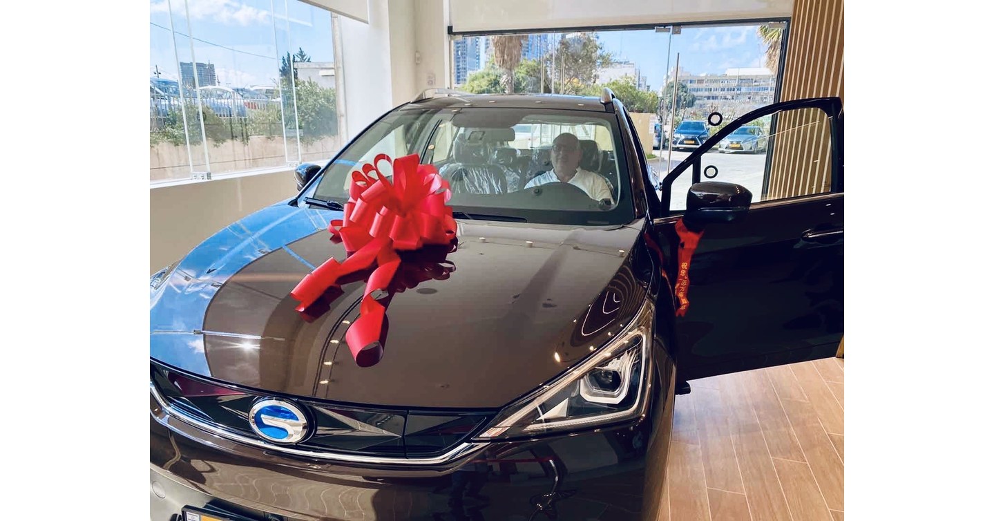 GAC MOTOR Delivers the First All-electric Vehicle GE3 Overseas