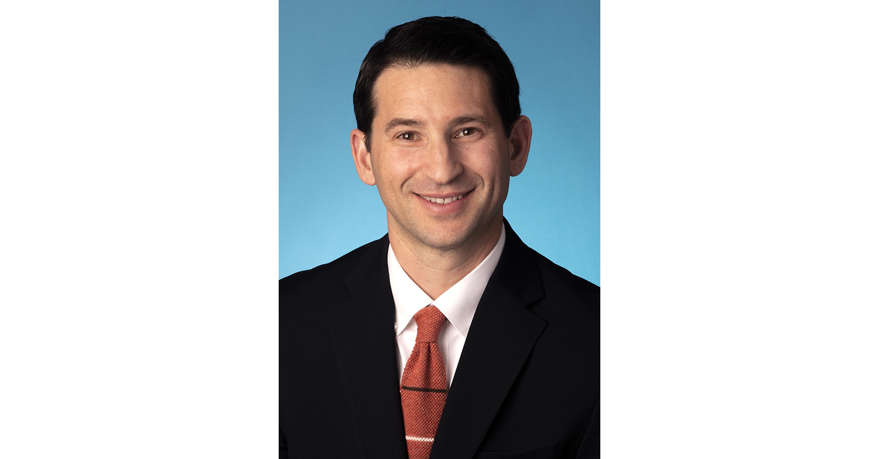 California Communications Lawyer Zeb Zankel Joins Jenner & Block