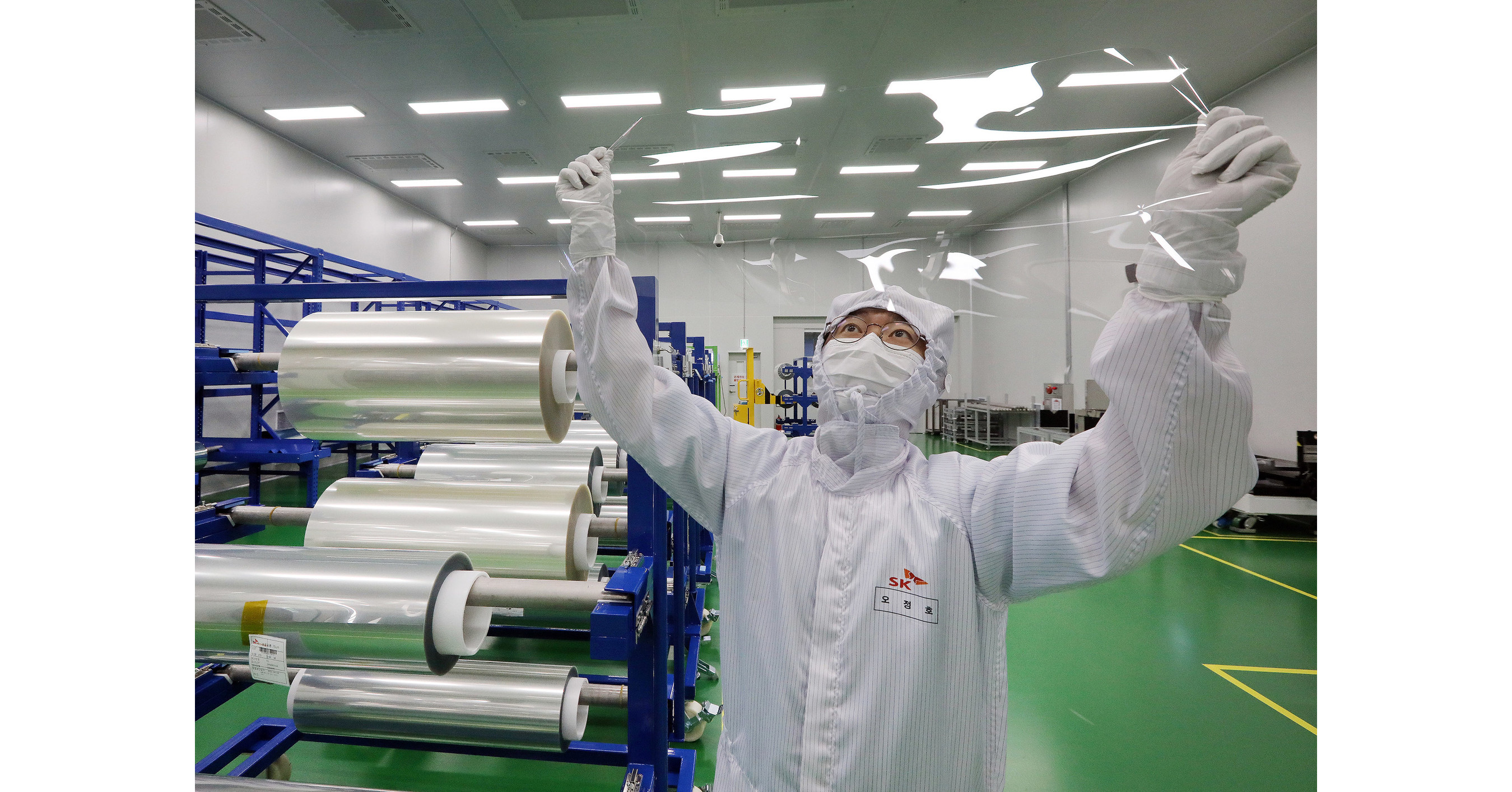 SK IE Technology begins commercial production of FCWs for foldable phones