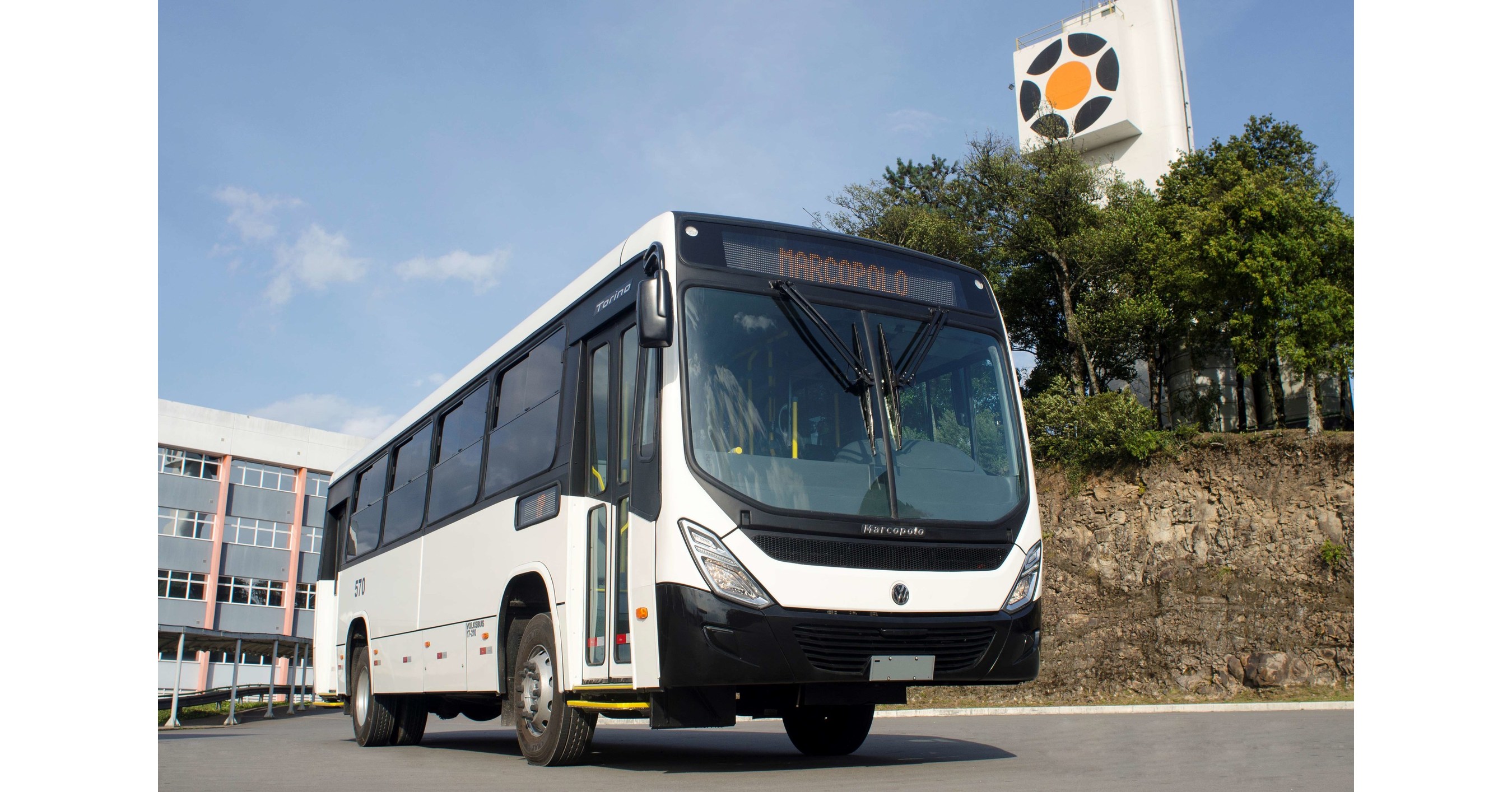 VW participa da modernização do transporte público de Angola com ...