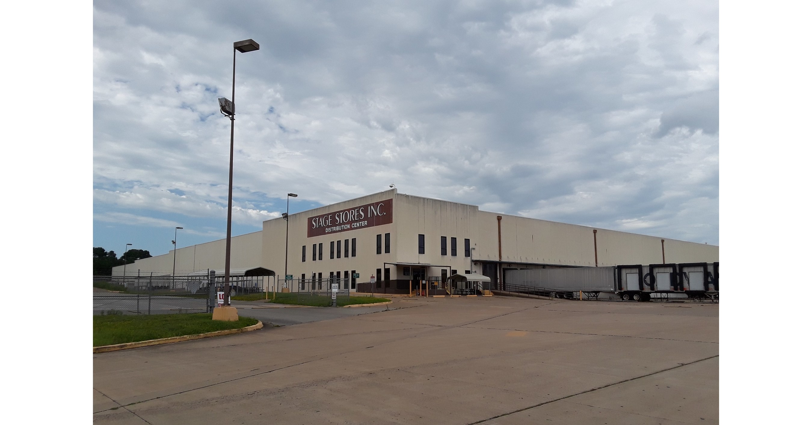 Texas Distribution Center Offered By A&G in Stage Stores Bankruptcy