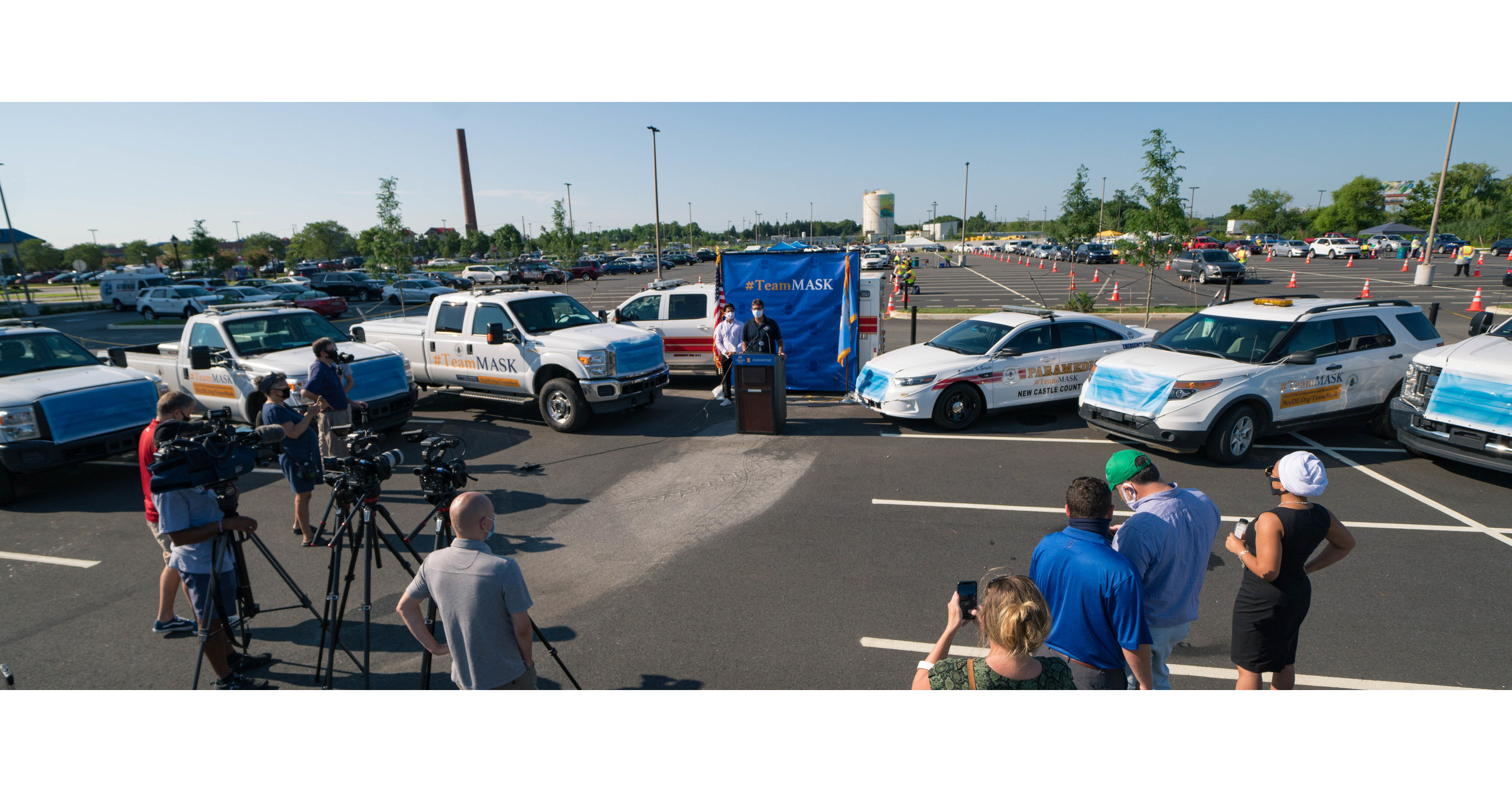 Face Masks Placed on Government Cars to Promote Mask-Wearing