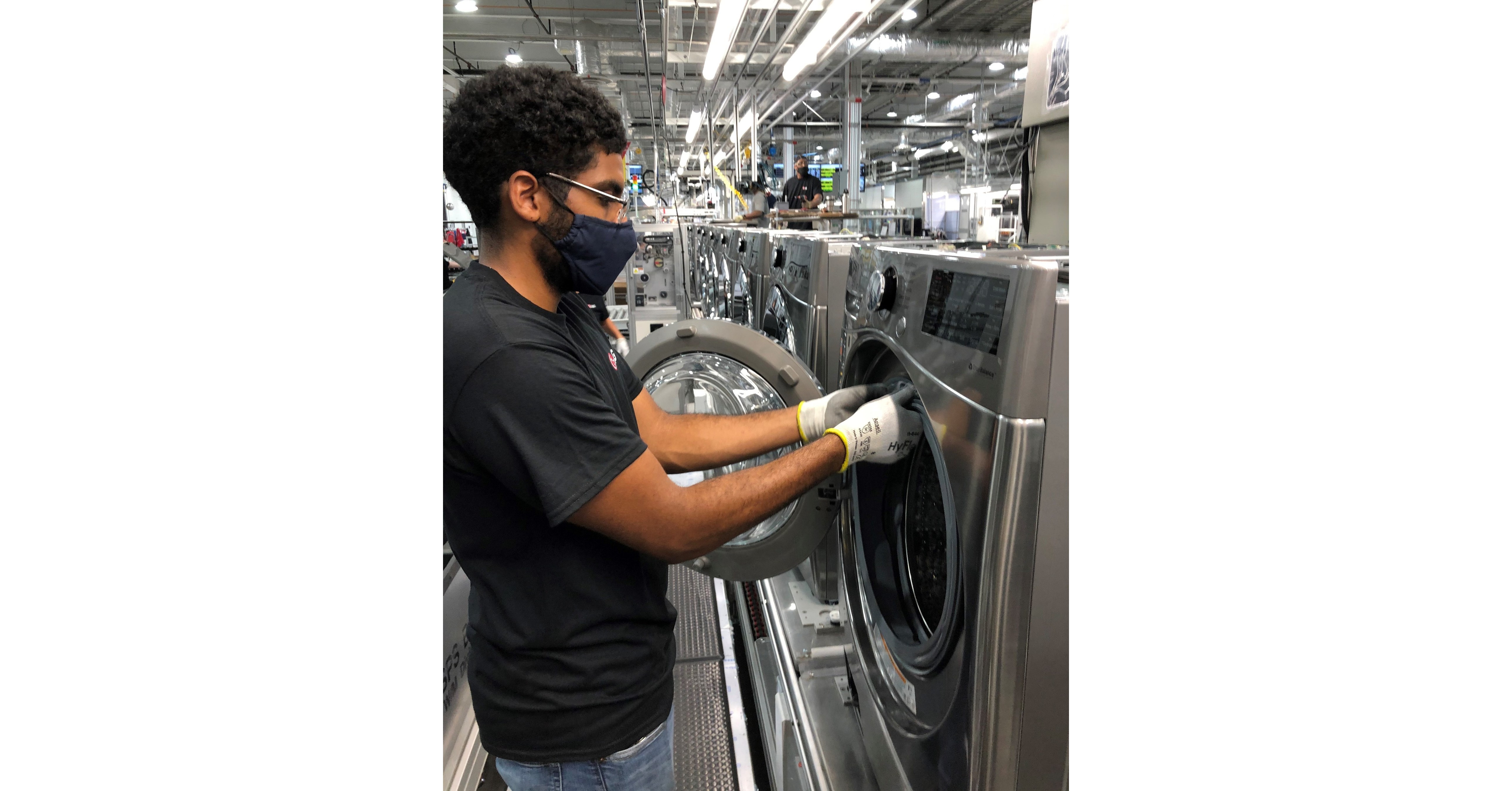 LG Tennessee Factory Produces 1 Millionth Washing Machine