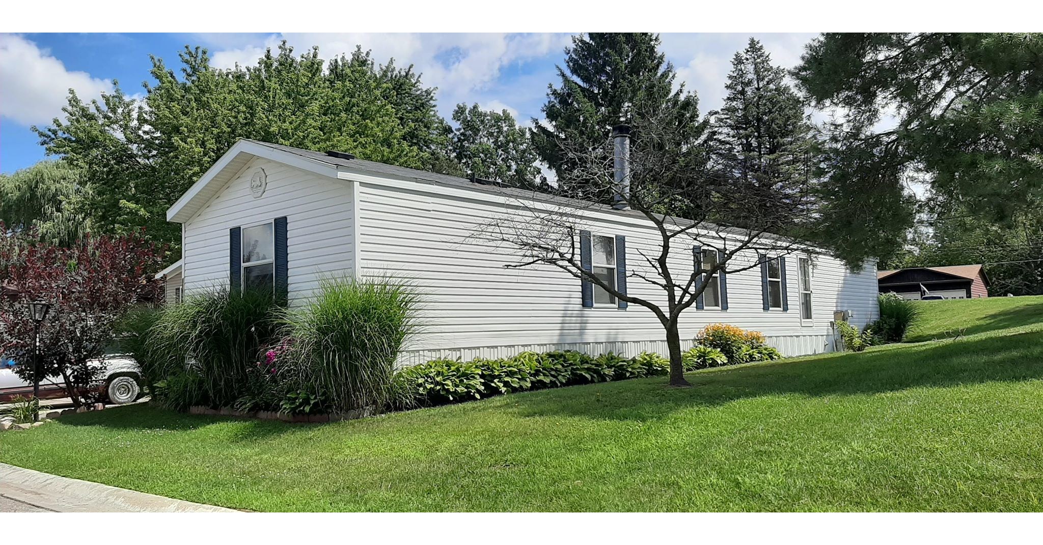 Pine Ridge to commemorate community bonds and updates with a ribbon ...