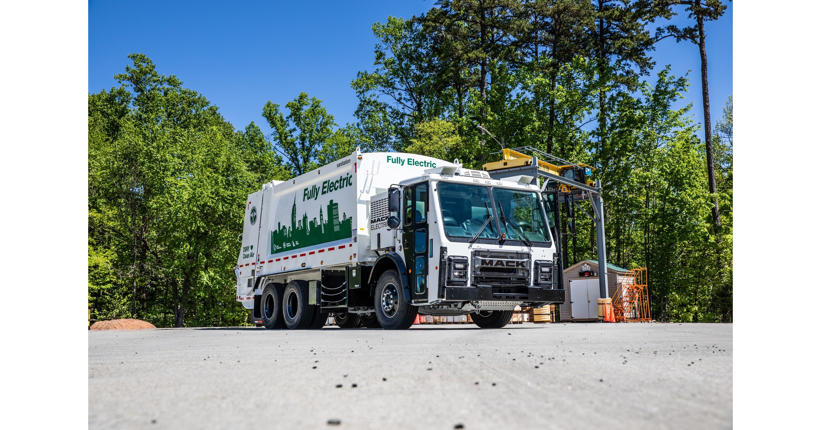 Mack® LR Electric to Begin Production in 2021