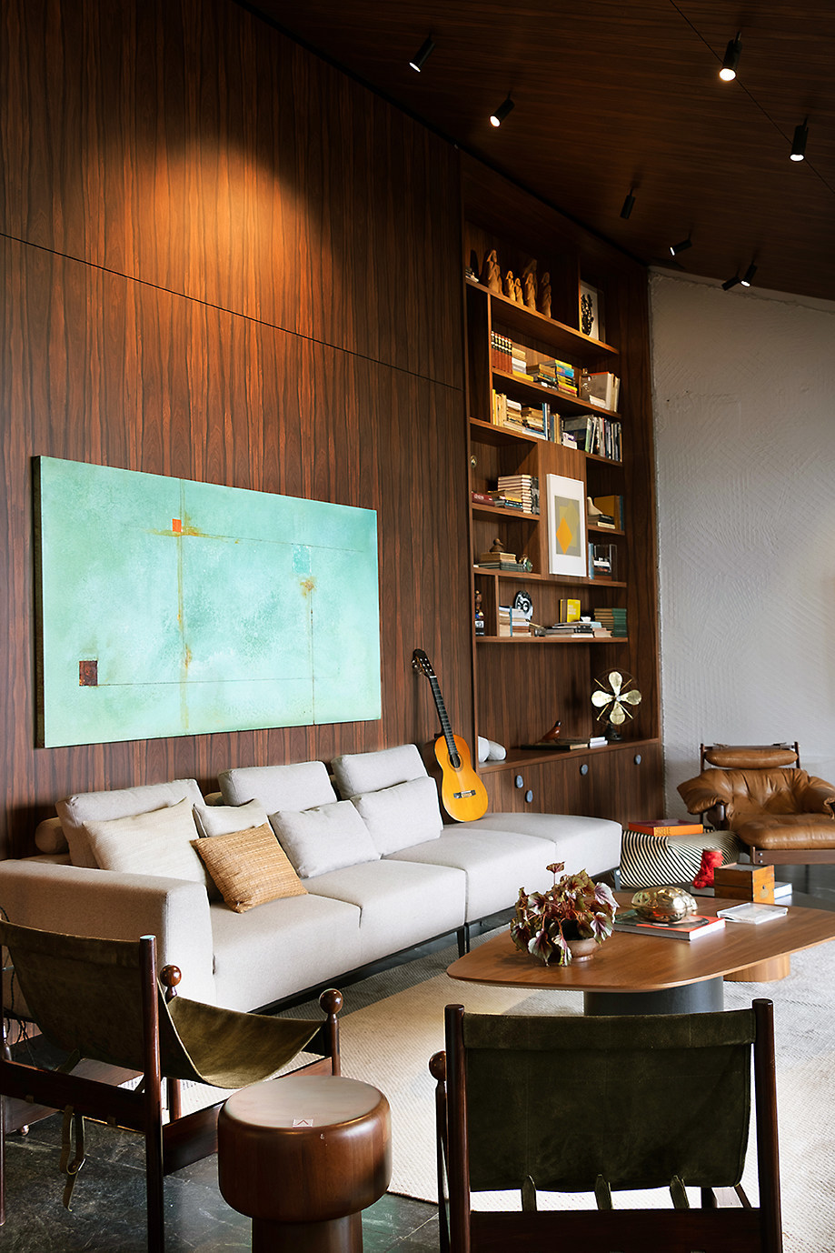 Revestimentos em MDF em paredes e tetos levam mais estilo e praticidade ...