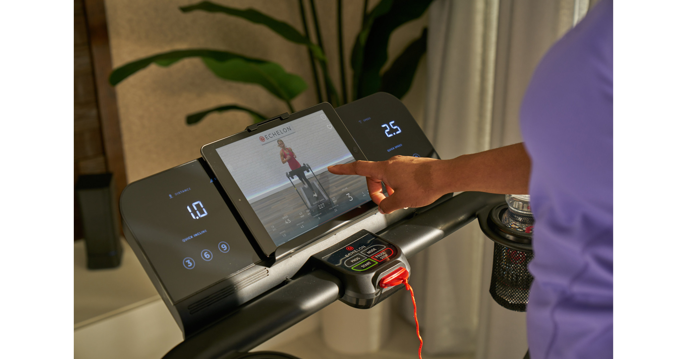 Echelon Stride Auto-Fold Smart Treadmill Makes Debut