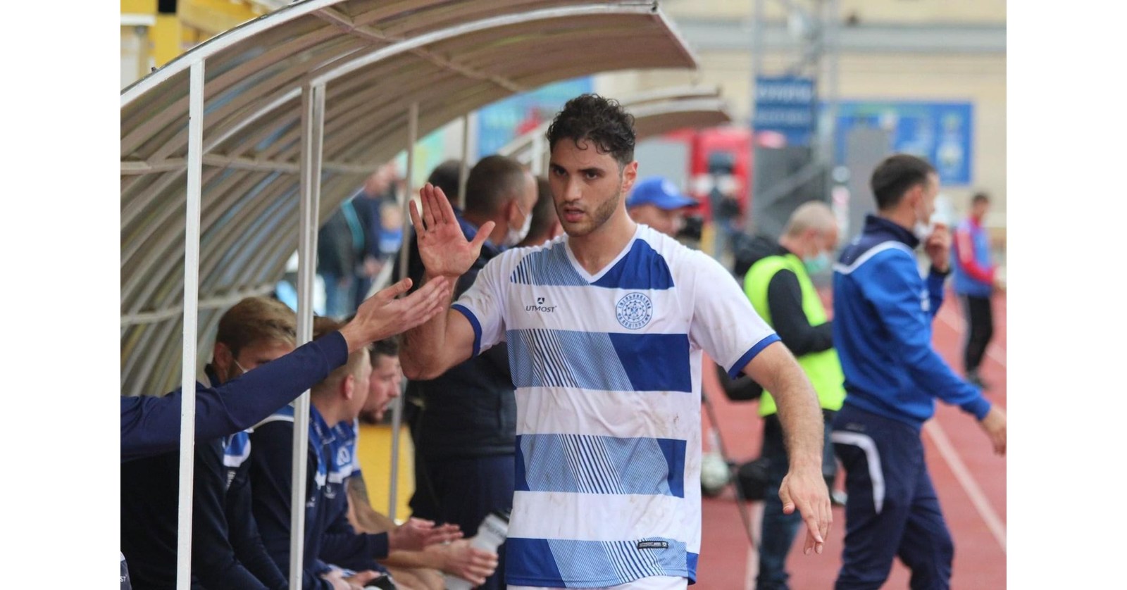 Young Canadian footballer shines in professional debut in Europe