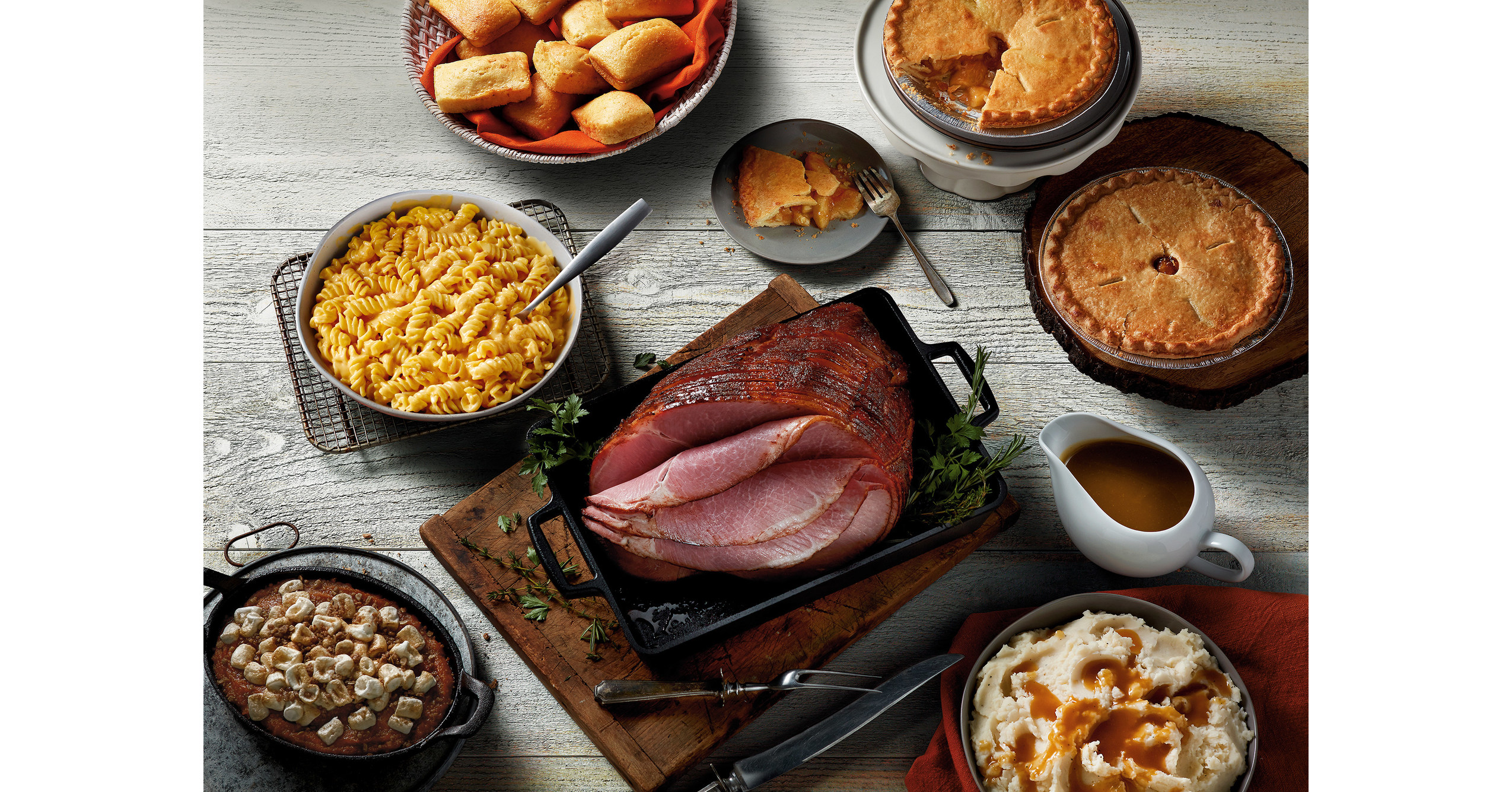 Boston Market Puts Joy On The Table With December Holiday Meal Offerings