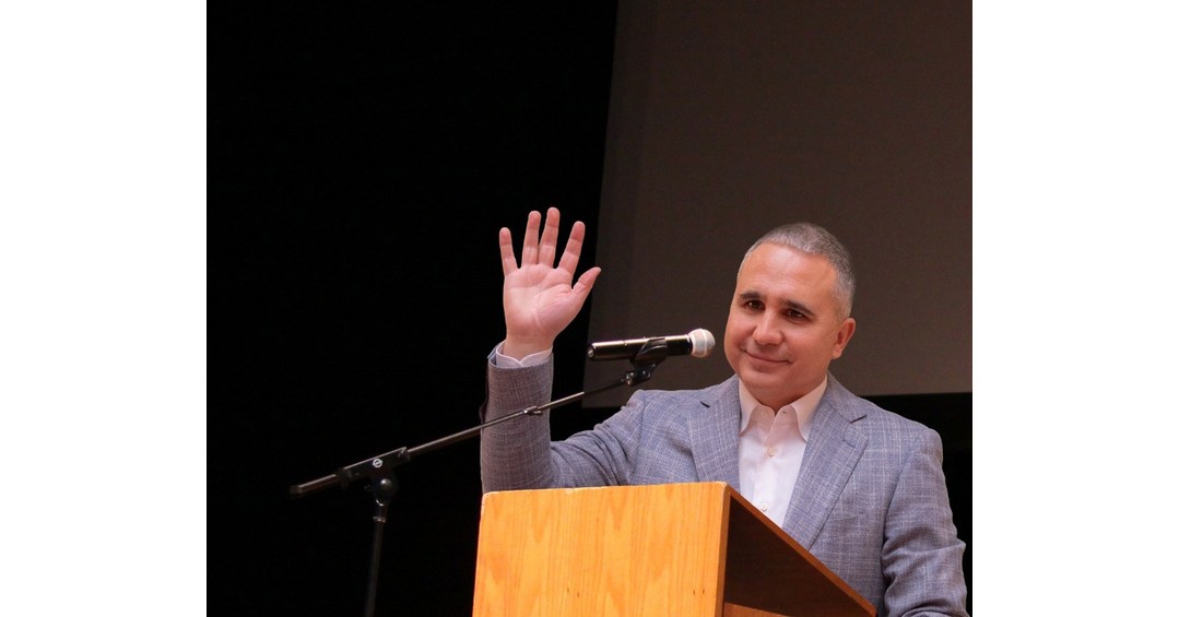 Mehrzad Ferdows Gives Speech on Social Responsibility and the Image of ...