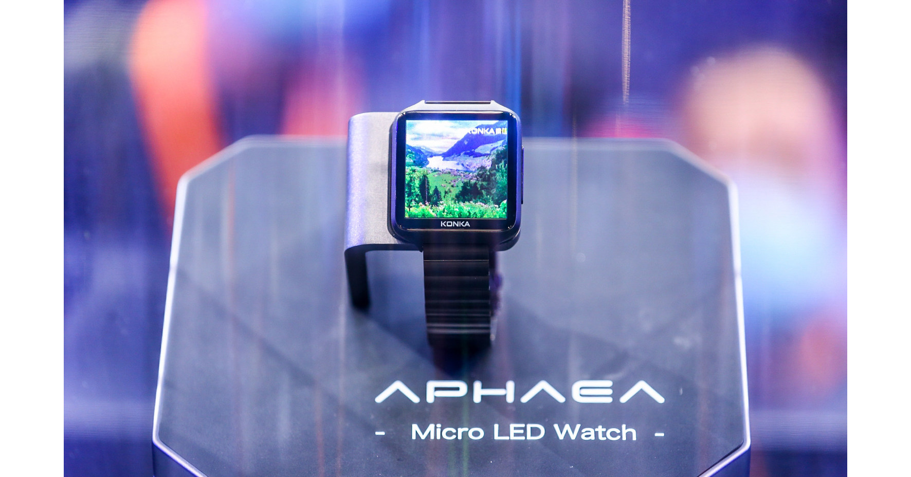 KONKA Releases the APHAEA Watch, the World's First Micro LED Watch