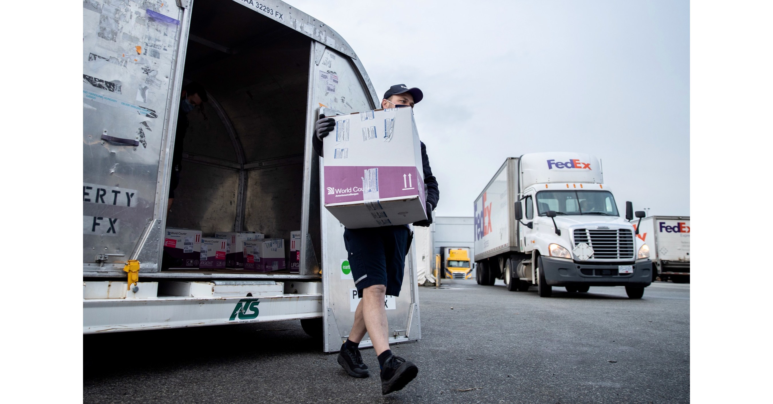 FedEx Express Canada, Innomar Strategies Begin Distribution of Moderna ...
