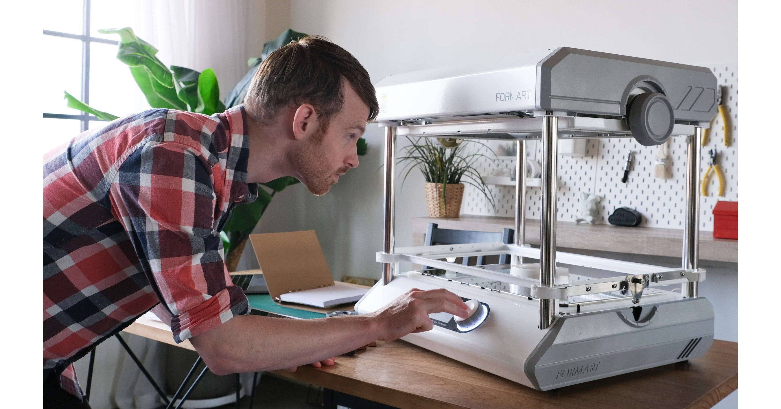 FORMART 2 Smart Vacuum Former Reduces Cost of Sample Making