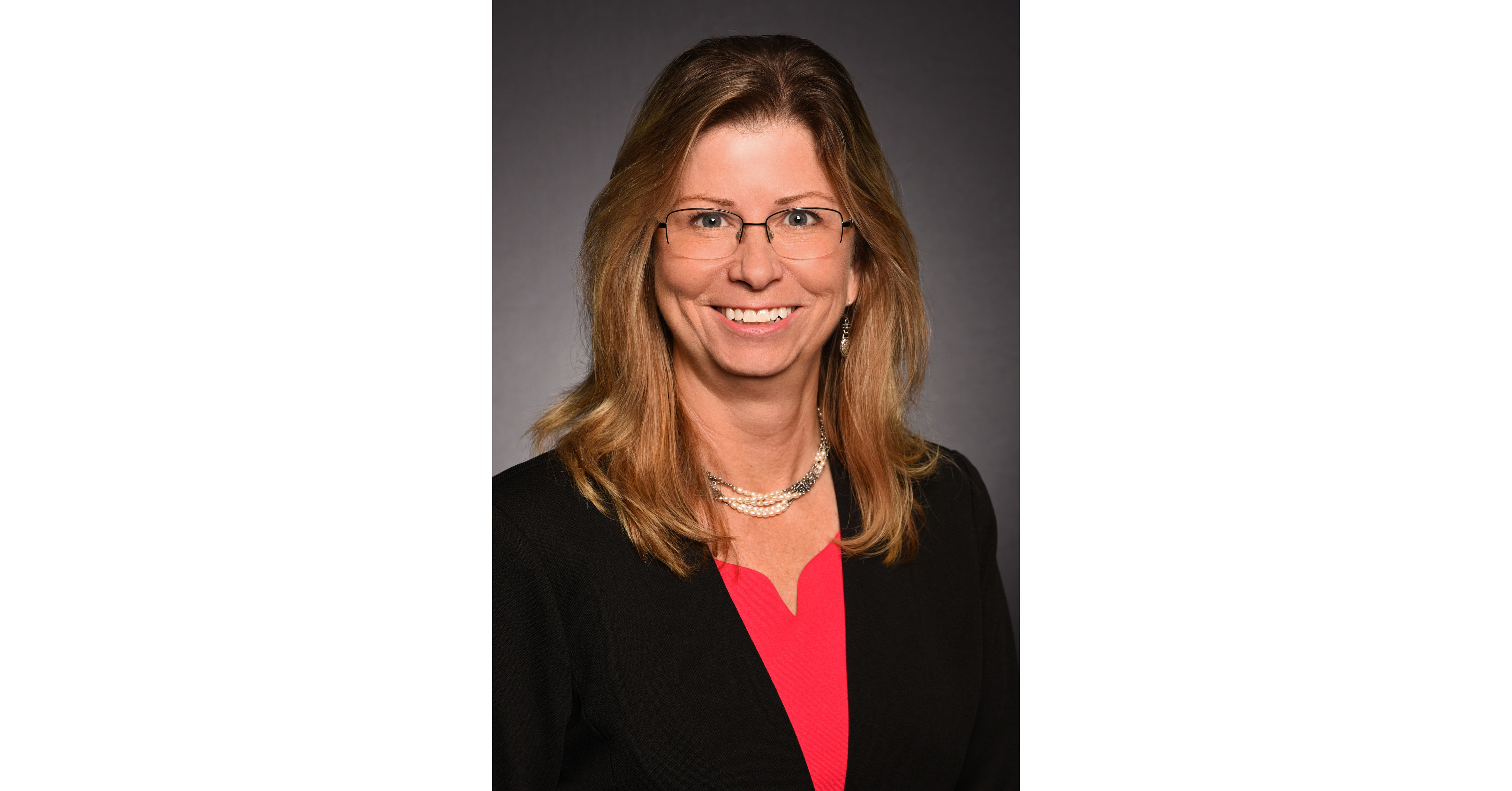 Angela Baysinger, DVM, MS, Receives "Feather in Her Cap" Award