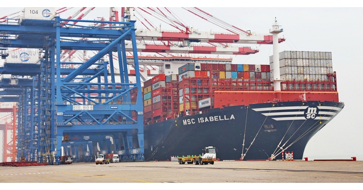 Three-dimensional transport system connects Xiamen with the world