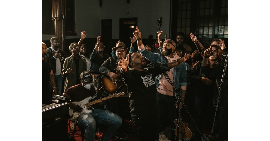 Deon Kipping "God Is Working" Trending at Gospel Radio, Launches Record ...