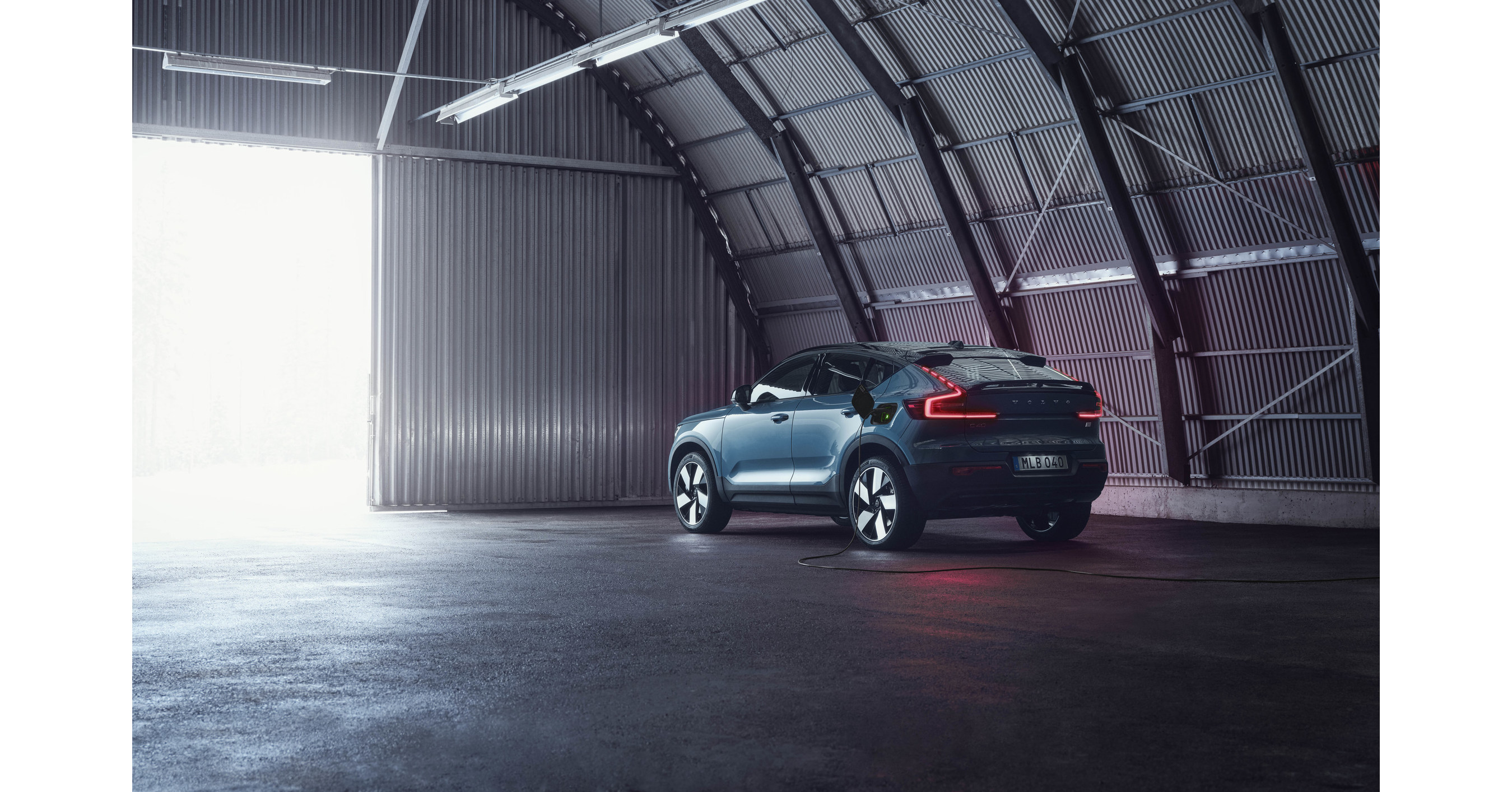 Volvo Cars launches new, pure electric Volvo C40 Recharge