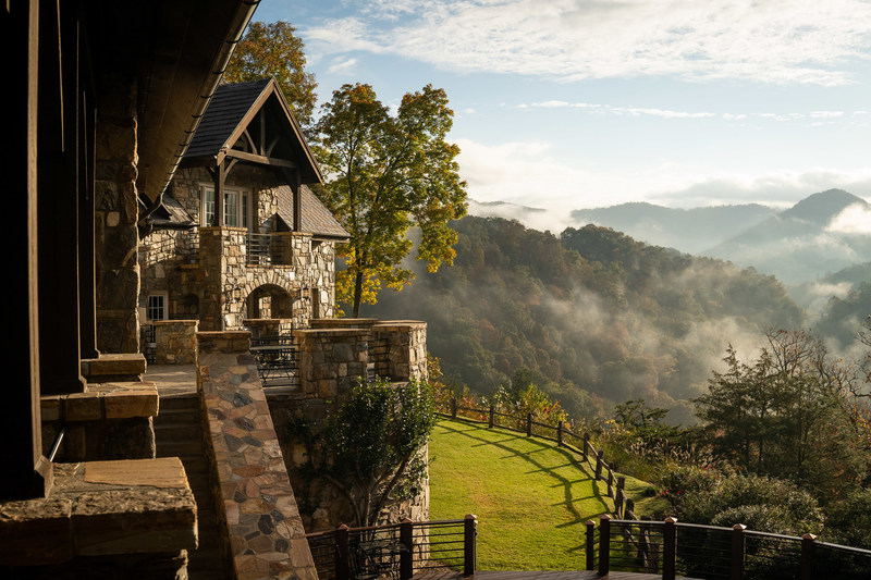 $40K Dream Castle Wedding Nationwide Giveaway for Community Heroes ...