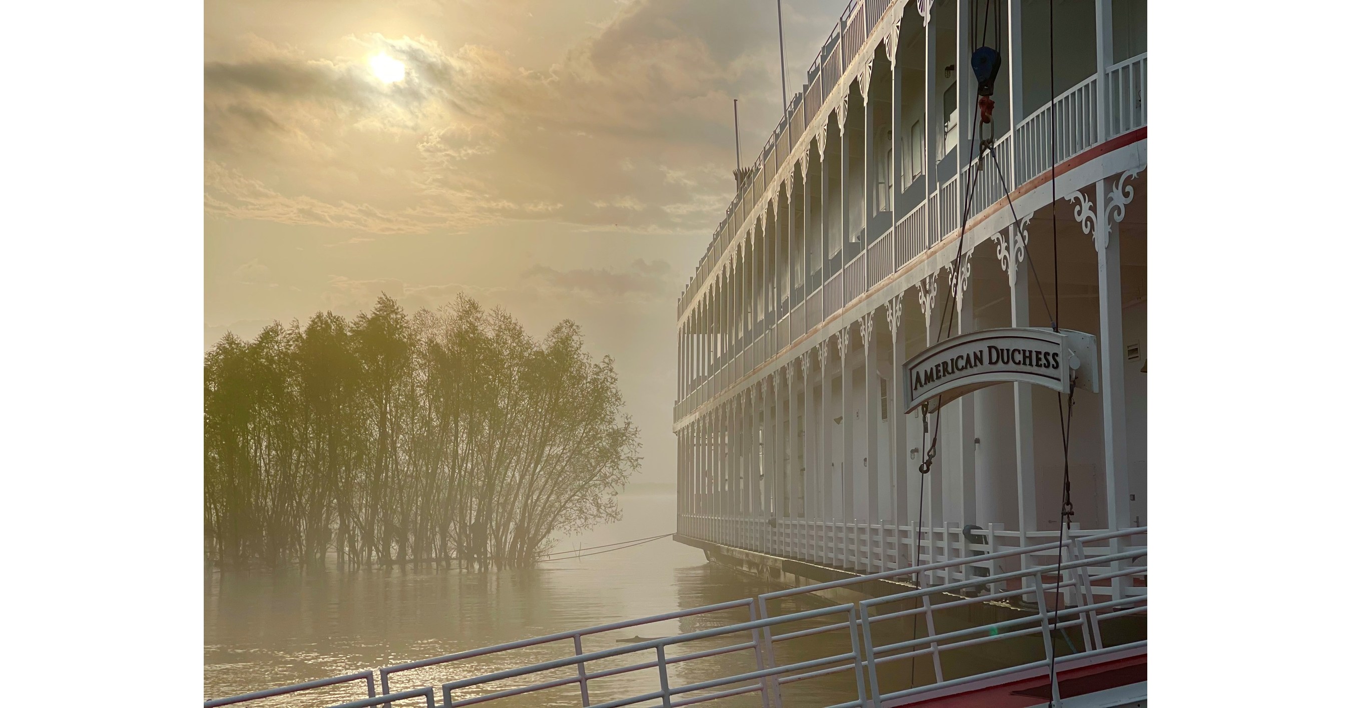 Park West Gallery First Ever Riverboat Art Auction Sets Covid-19 Era Record