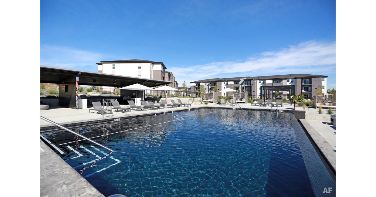 Hamilton Zanze Acquires Multifamily Community in Fort Collins