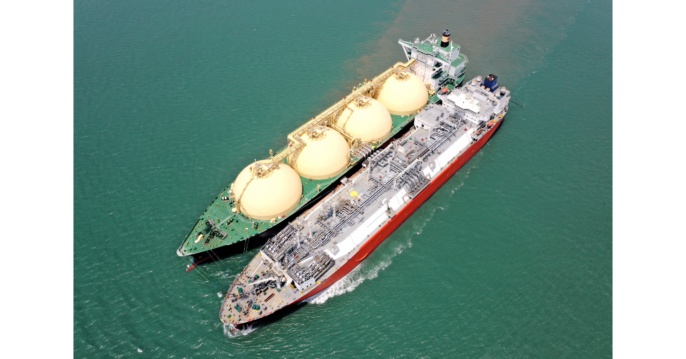 Excelerate Energy Completes its 2000th Ship-to-Ship Transfer of LNG