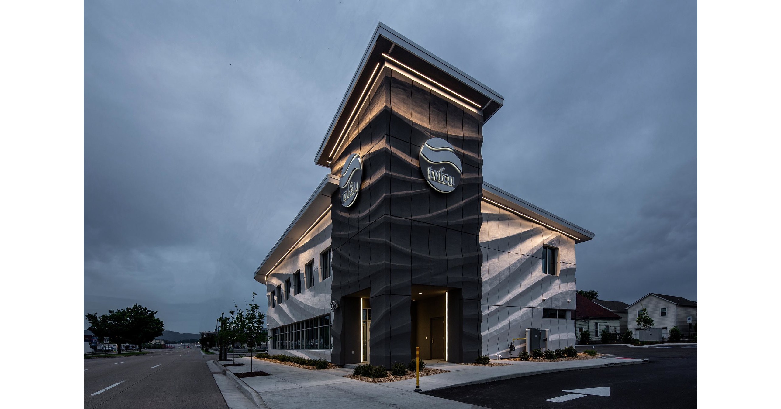 Branch Technology completes the first 3D-printed commercial building ...