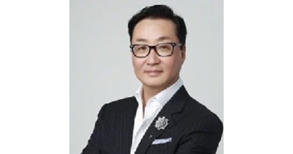 Harrison H. Lee MD, DMD, FACS, is recognized by Continental Who's Who
