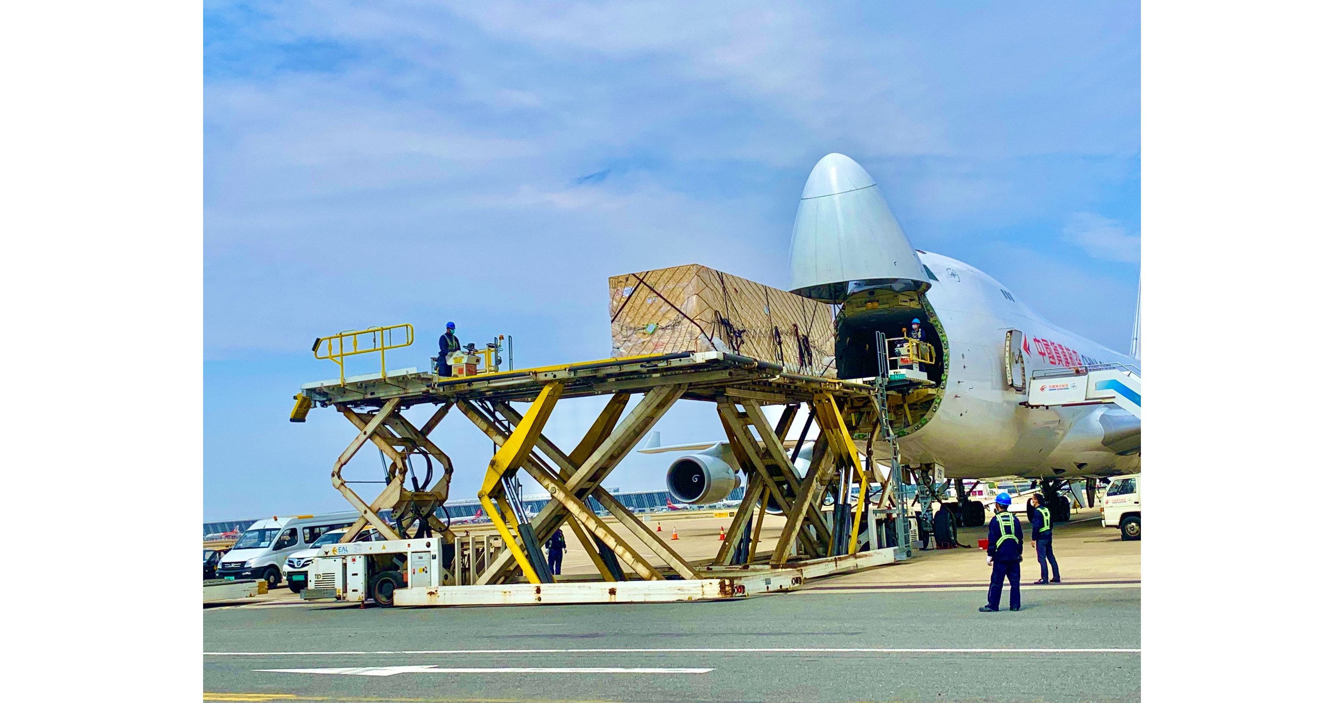 Eastern Air Logistics (EAL), a subsidiary of China Eastern Airlines ...