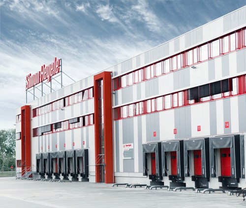 Simon Hegele Sets the Course for the Future