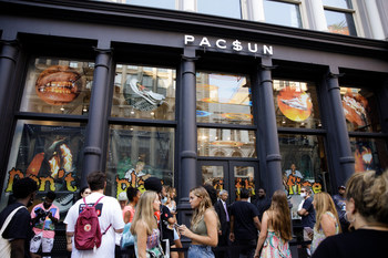 Pacsun Guest Artistic Director A$AP Rocky Performs New Song "Bac Ah Da ...